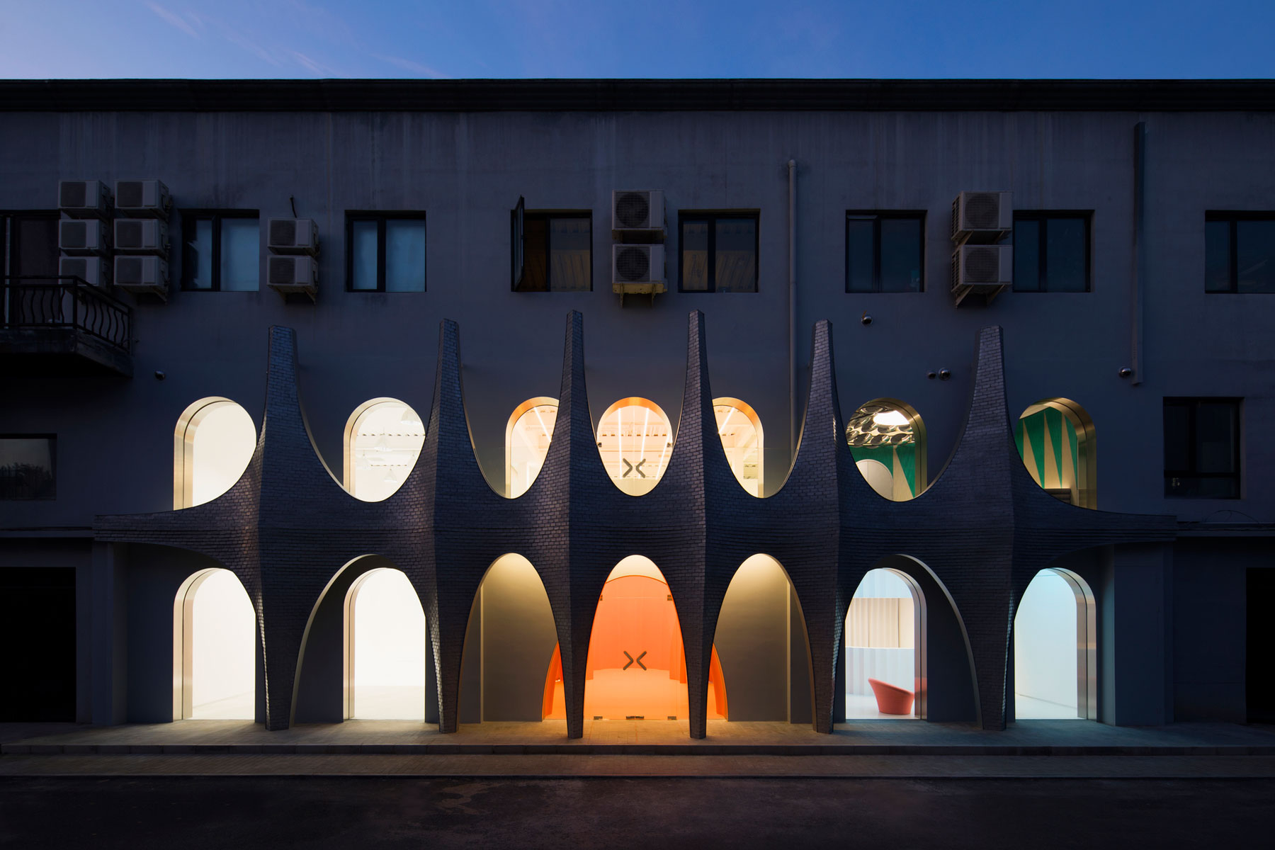 Masquerade Photography Studio in Beijing by 123 architects | Yellowtrace