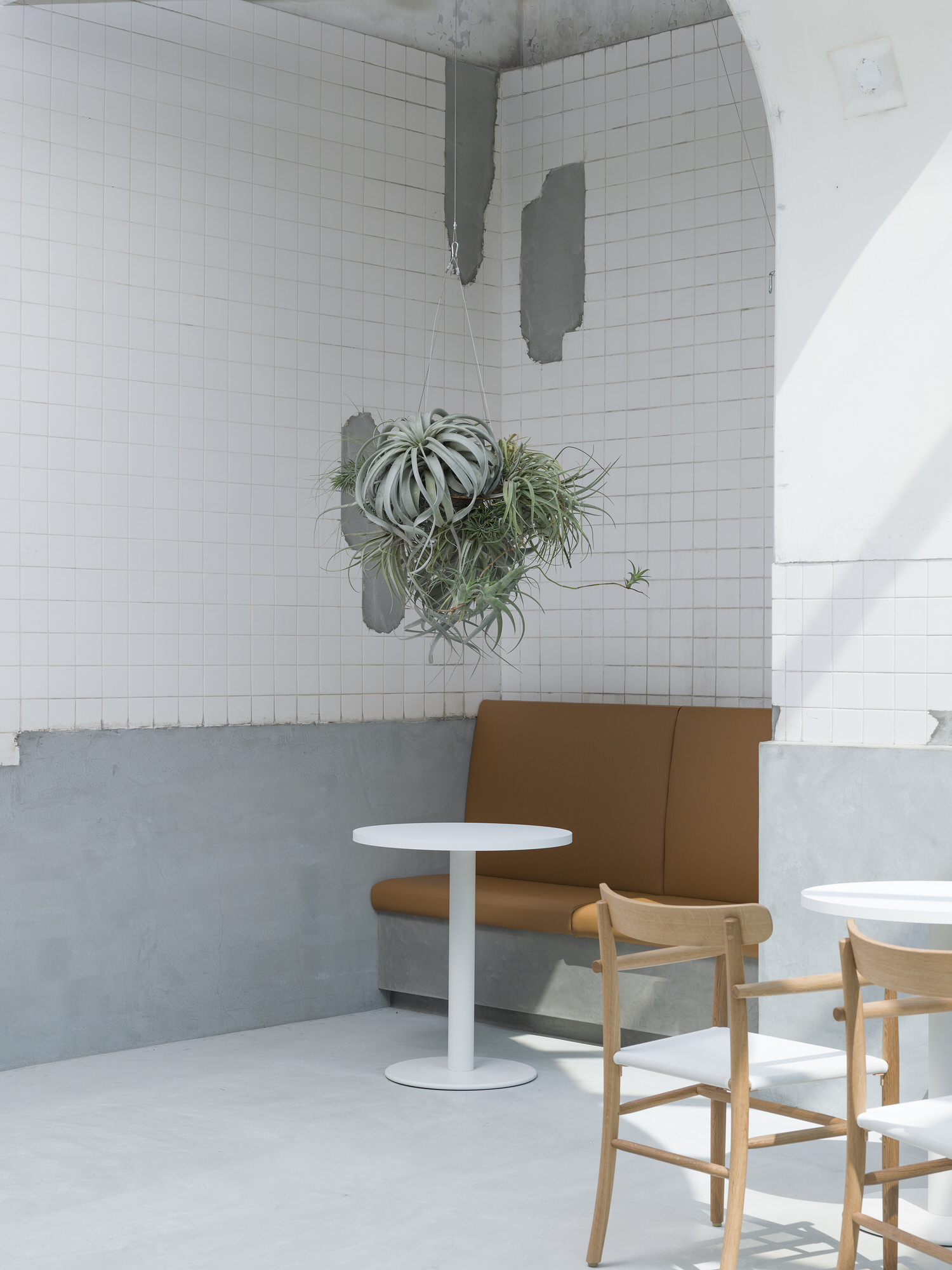 Hotel Kiro in Hiroshima, Japan by Hiroyuki Tanaka Architects | Yellowtrace