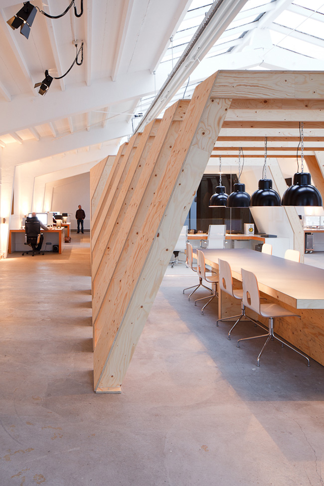 OneSize Office in Amsterdam | Origins Architects. - Yellowtrace