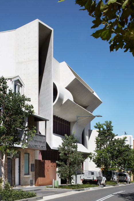 Indigo Slam Residence by Smart Design Studio | Yellowtrace
