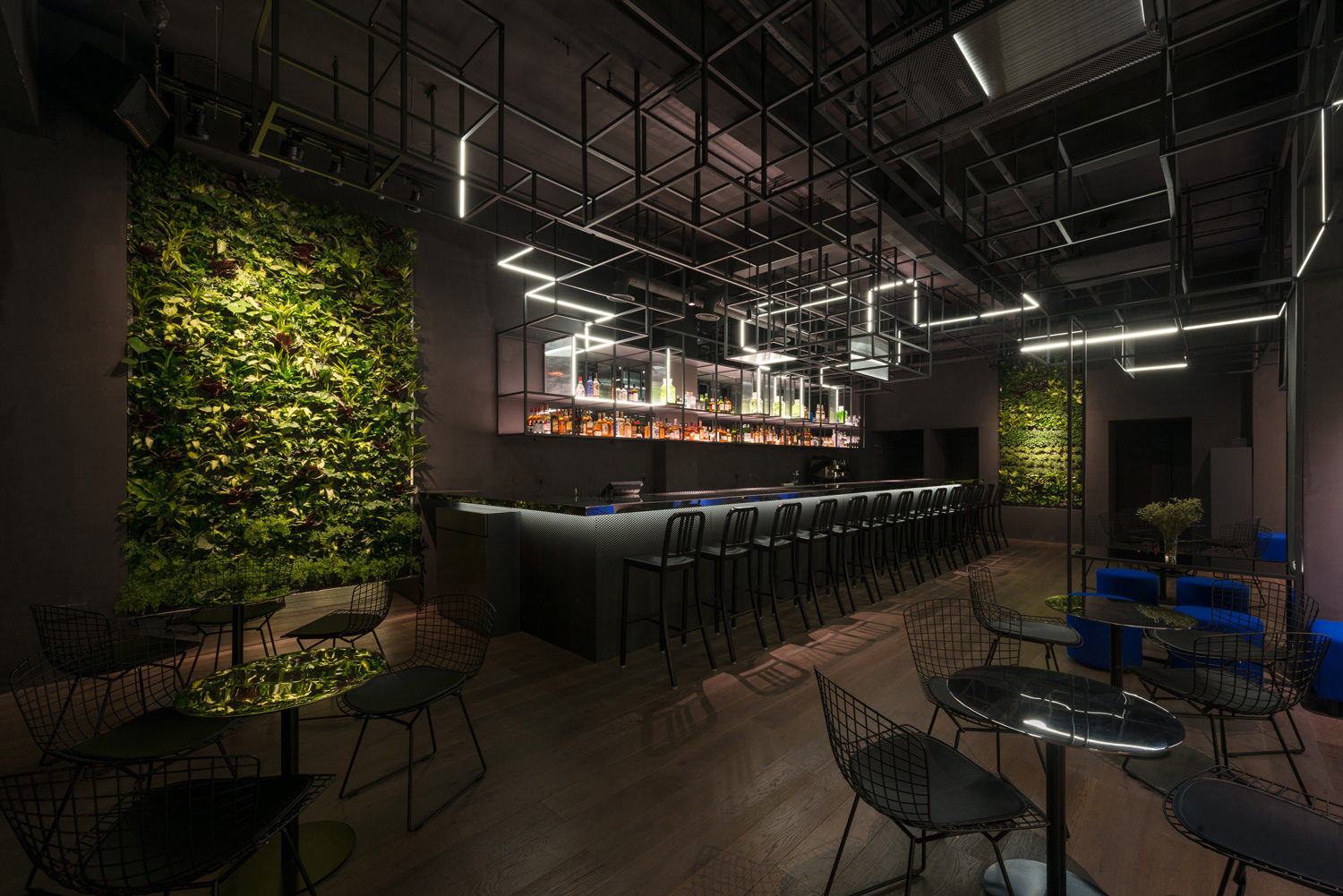 Botanist Cocktail Bar in Shanghai by Alberto Caiola | Yellowtrace