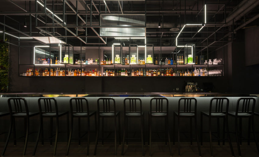 Botanist Cocktail Bar in Shanghai by Alberto Caiola | Yellowtrace