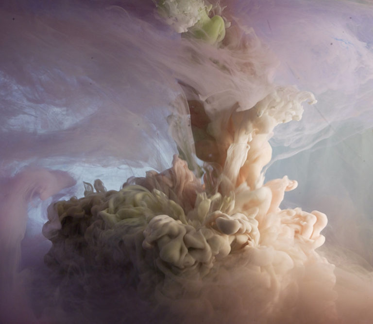 Kim Keever's Mesmerising Art Made by Squeezing Paint into Water ...