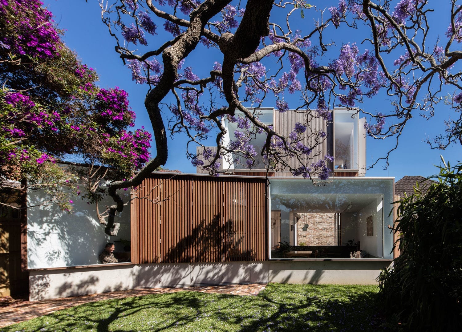 Jac House in Sydney, Australia by panovscott | Yellowtrace