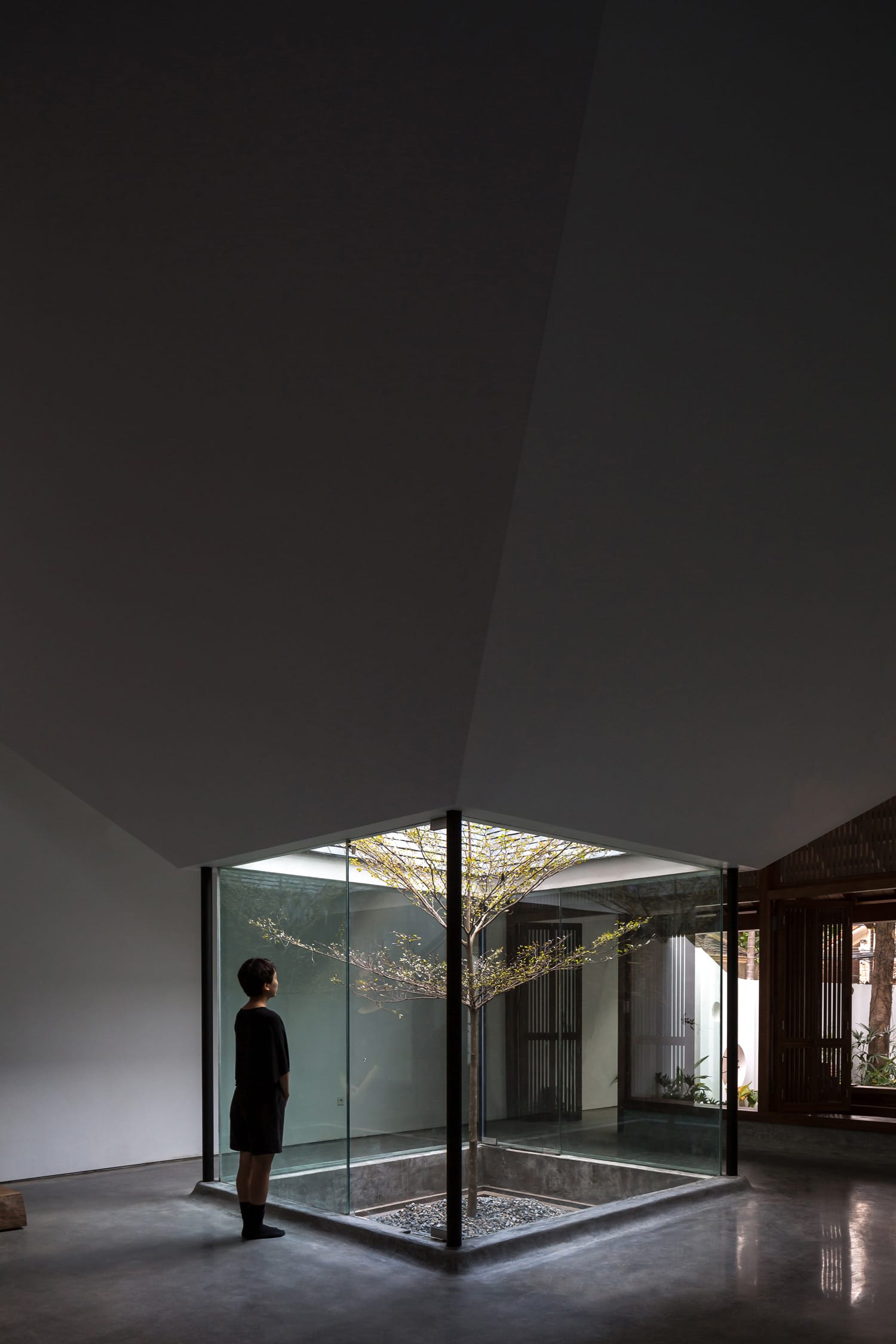 Hopper House in Quang An, Hanio by AHL architects | Yellowtrace