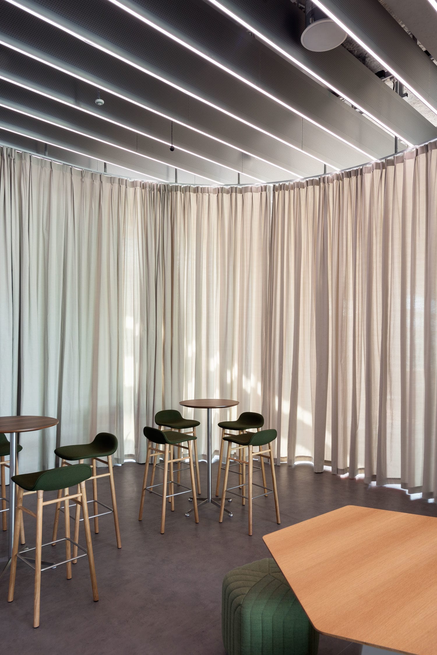 Innovation Lab in Huizhou, China by AIM Architecture | Yellowtrace