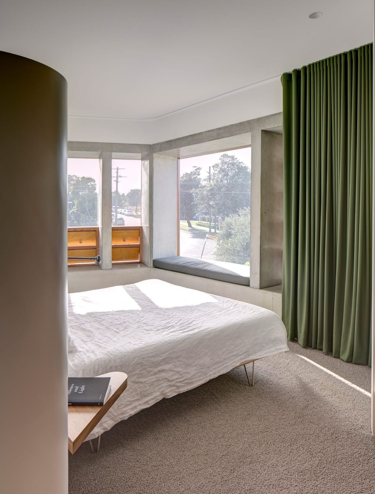 Thoma House in Sydney by Candalepas Associates | Yellowtrace