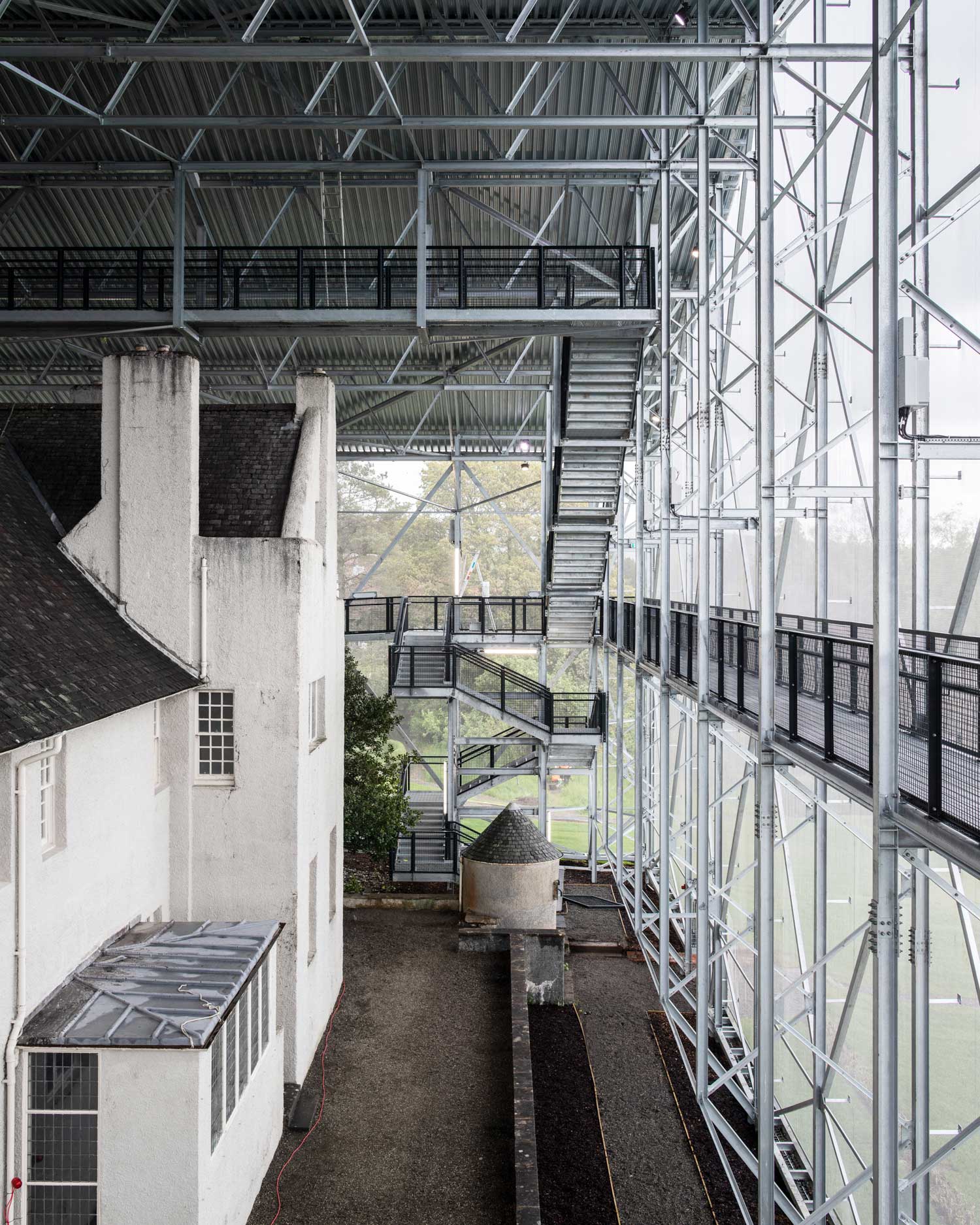 Mackintosh's Hill House Box by Carmody Groarke | Yellowtrace