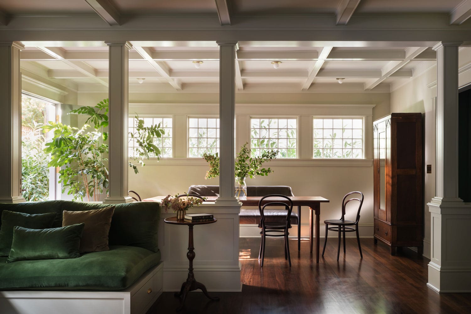 NW Johnson Street House in Portland by Jessica Helgerson | Yellowtrace