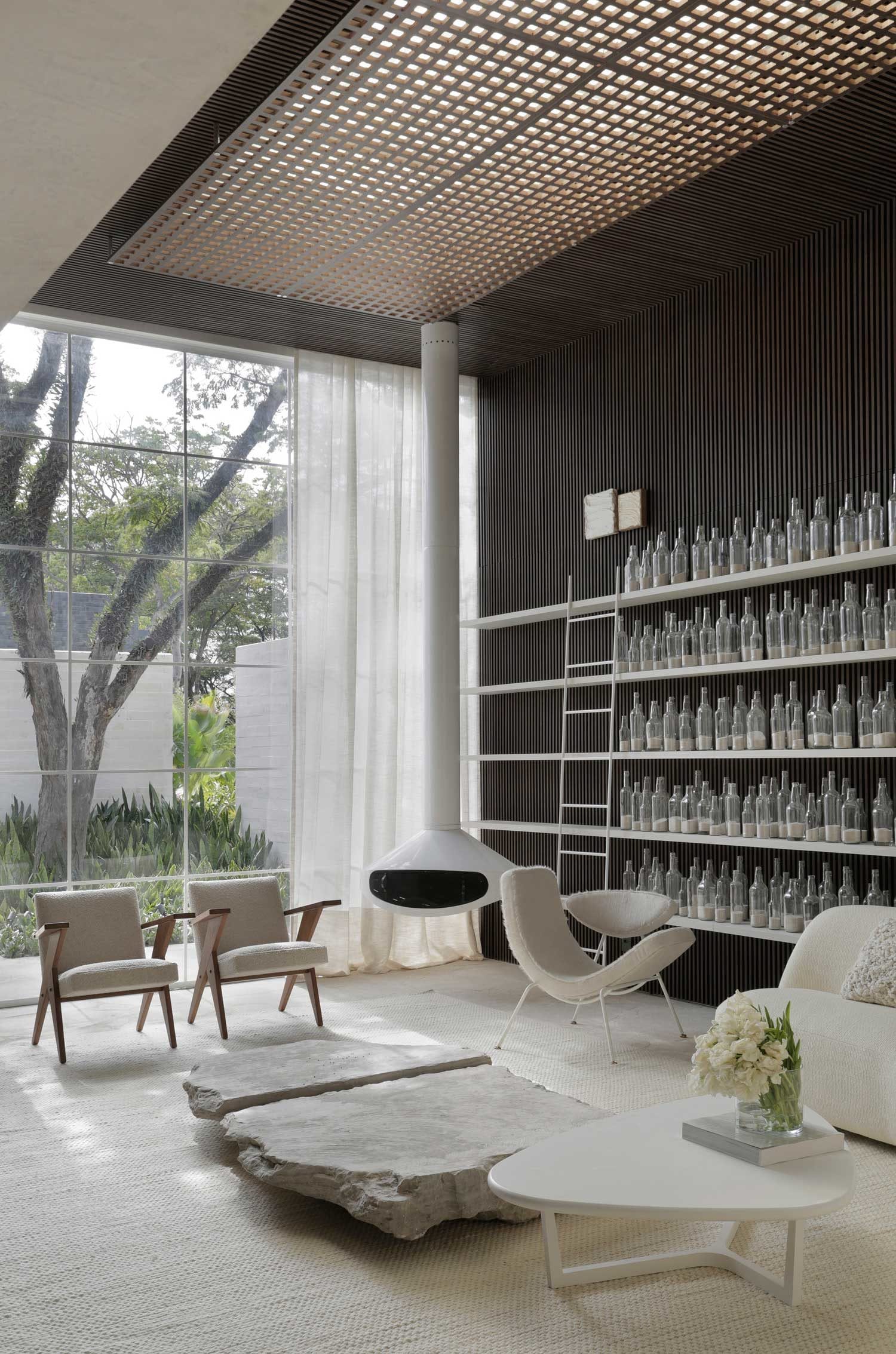 Dendê Duratex Concept House in Brazil by Nildo José | Yellowtrace