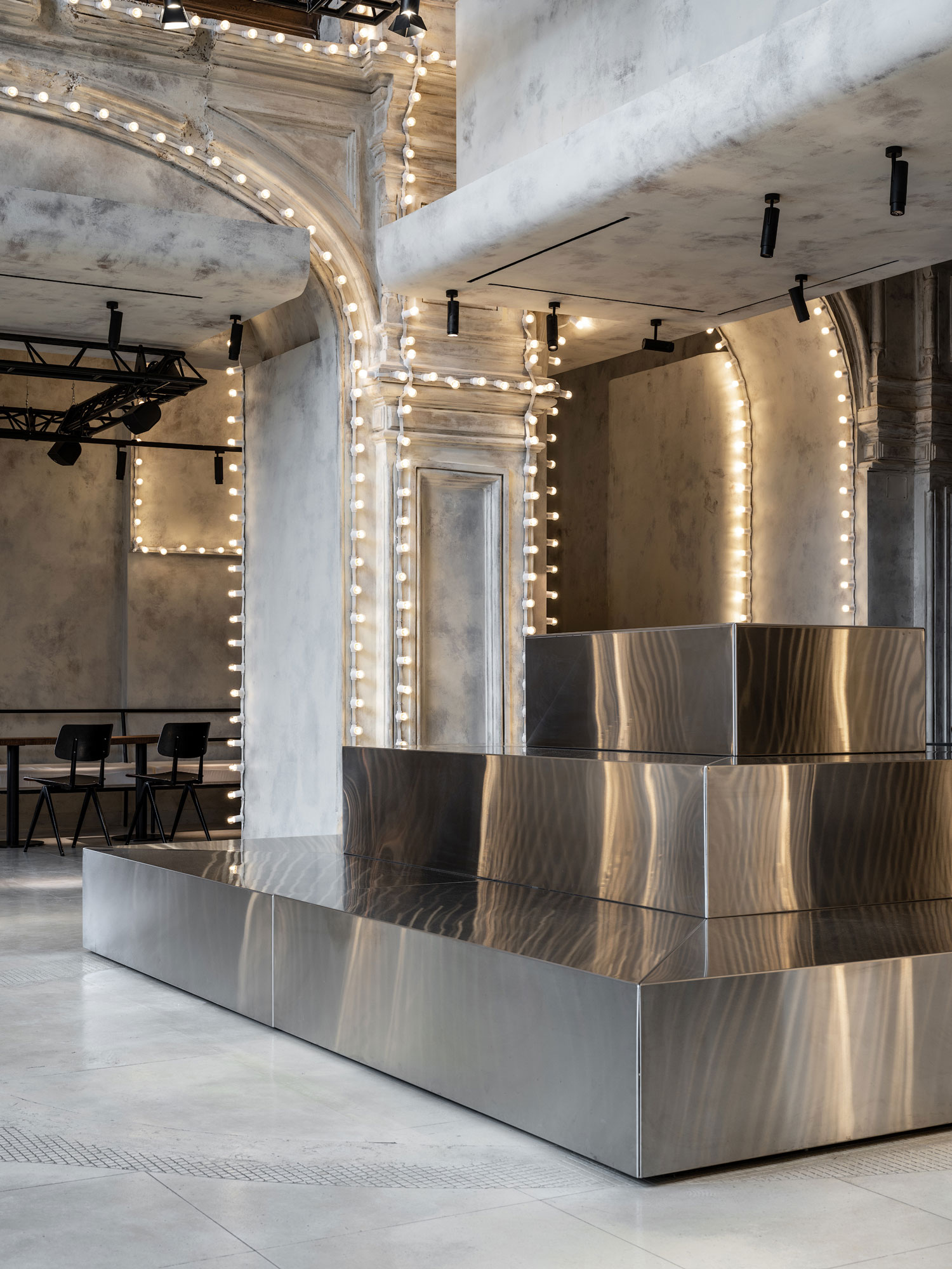 Bosco Mishka Bar in Moscow by Sundukovy Sisters | Yellowtrace