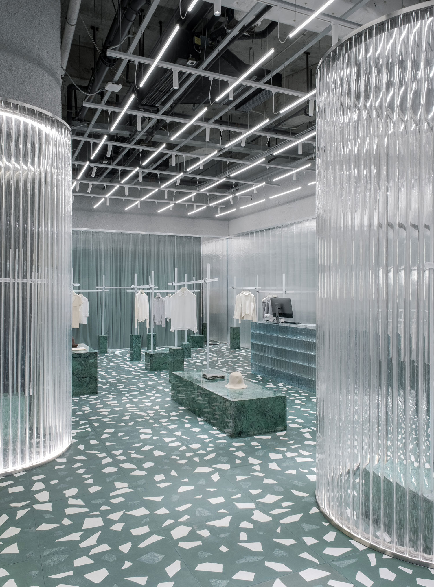 Geijoeng Concept Store in Shenzhen by Studio 10 | Yellowtrace