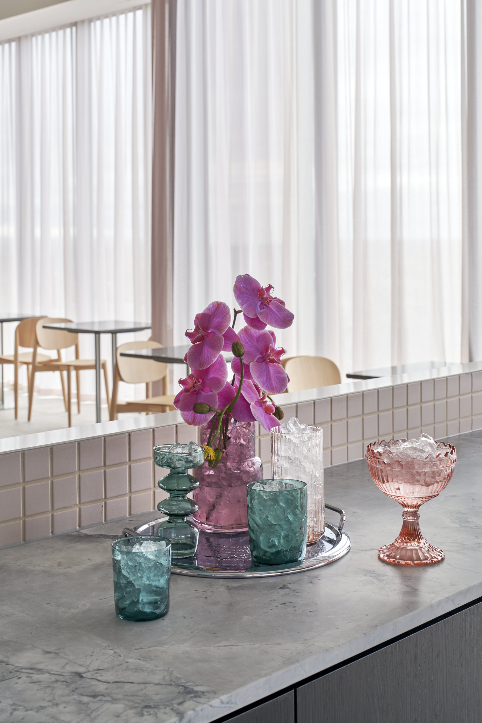 Holiday Inn in Melbourne's West by Studio Tate. | Yellowtrace
