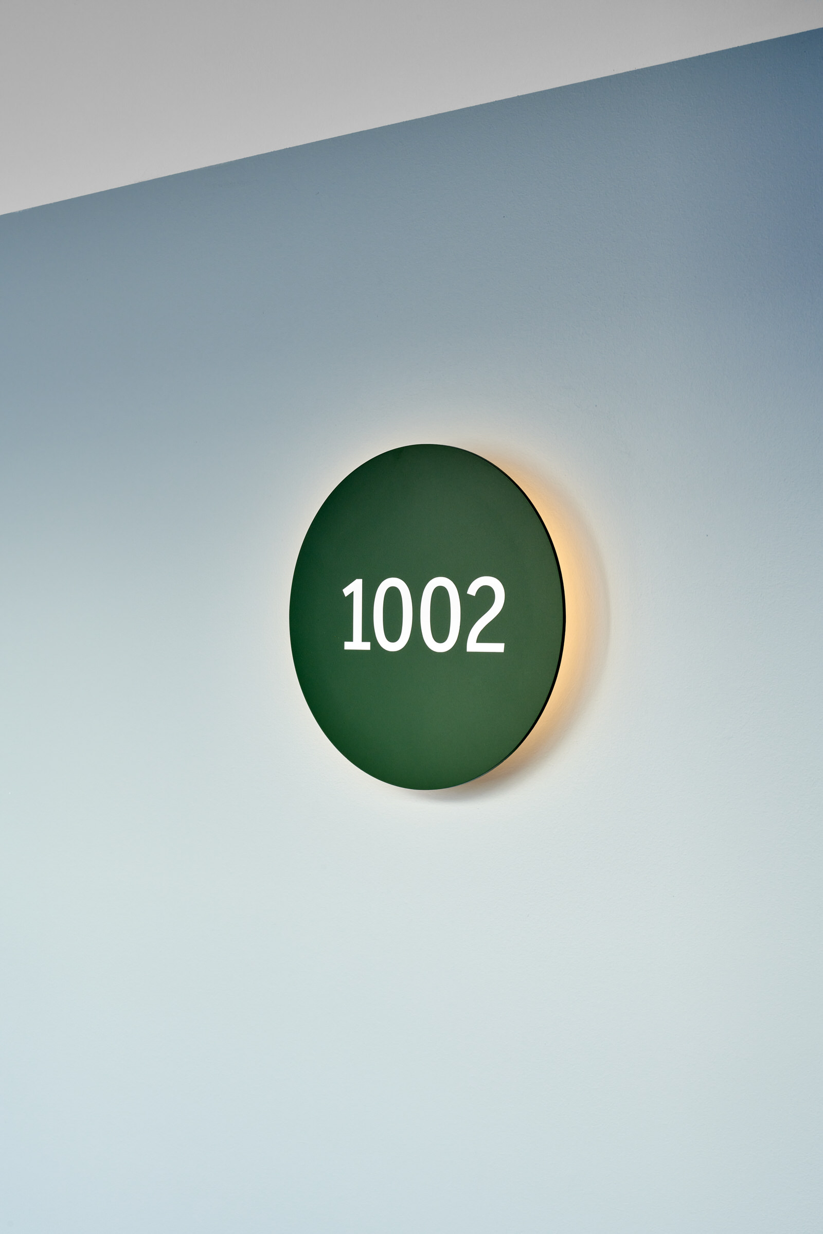 Holiday Inn in Melbourne's West by Studio Tate. | Yellowtrace