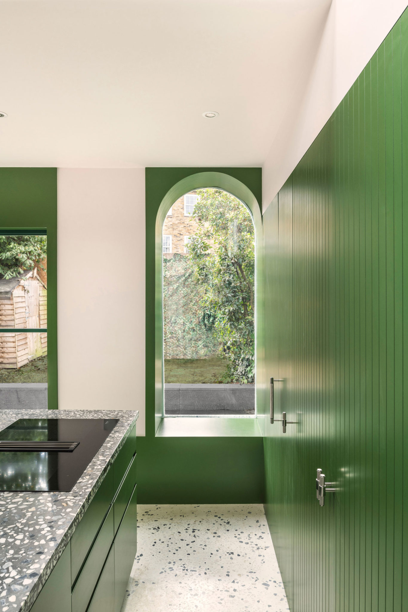 White Rabbit House in London by Gundry & Ducker | Yellowtrace