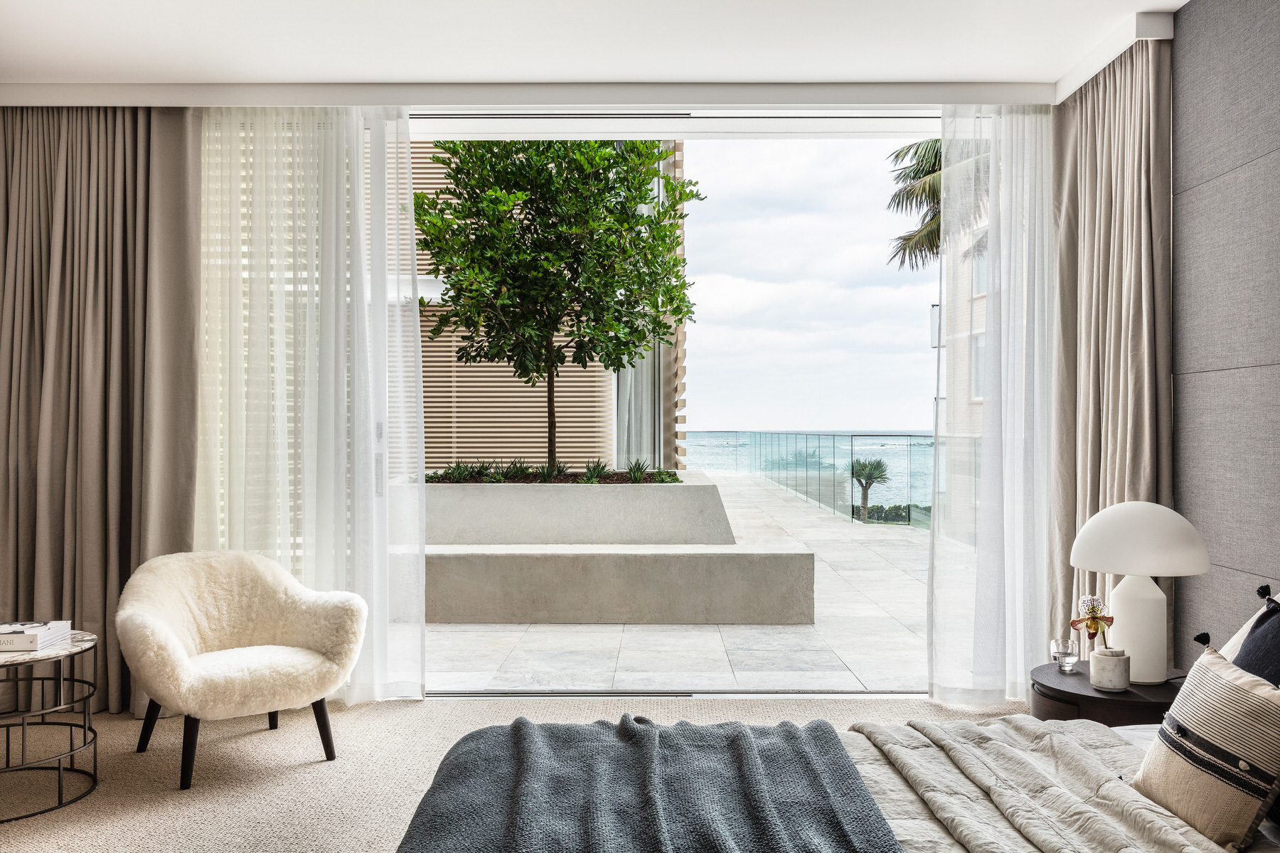 Bower Manly Apartments by Mim Design & Koichi Takada | Yellowtrace