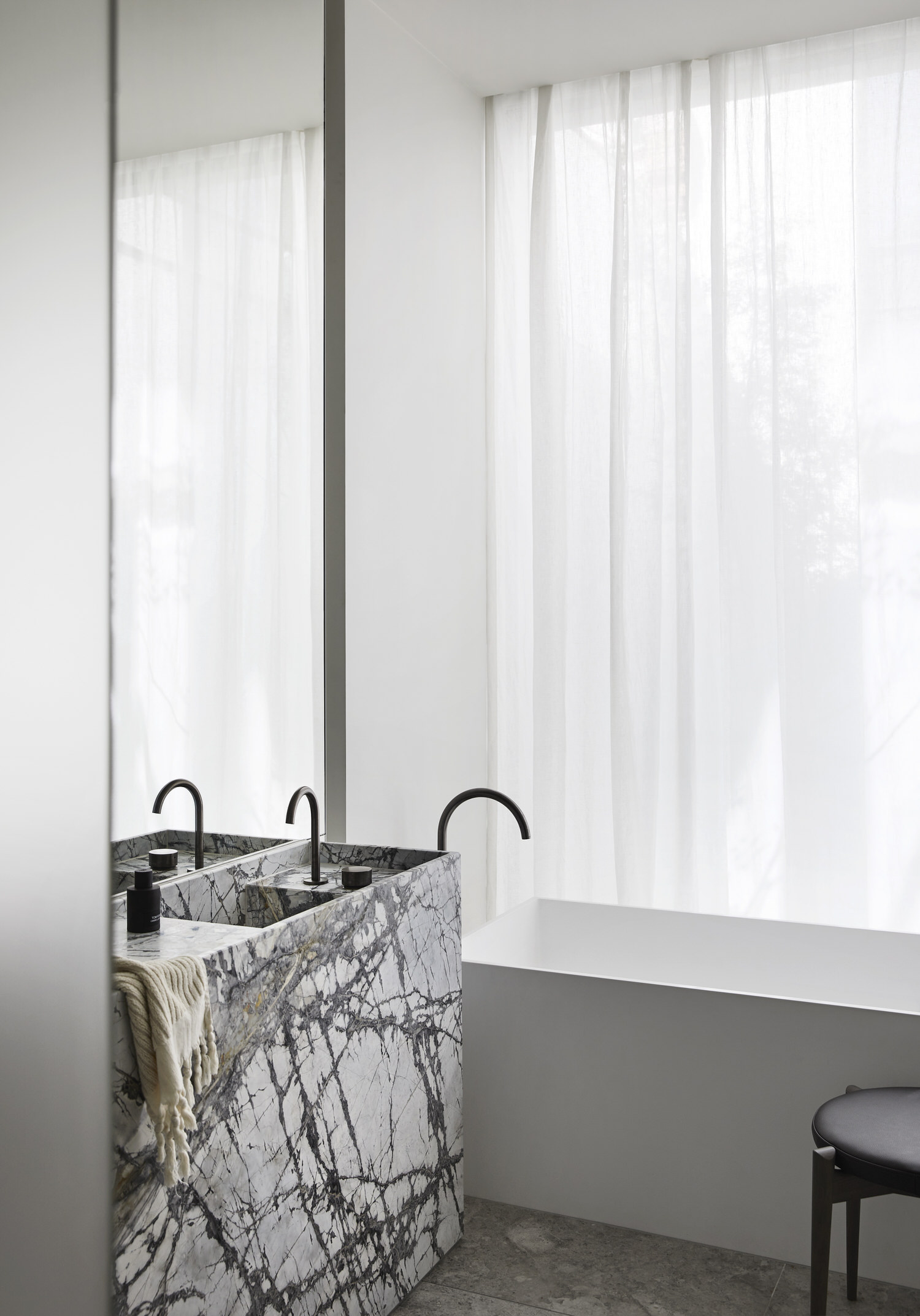 Middle Park Residence by Conrad Architects | Yellowtrace
