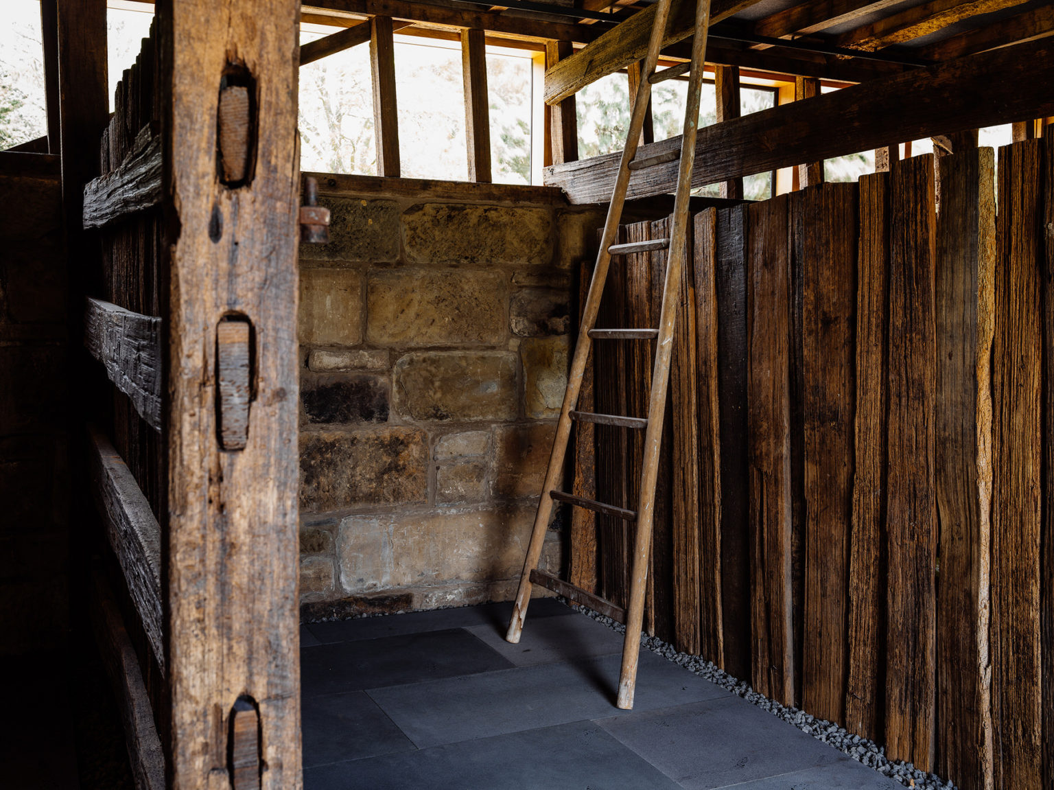 Hollow Tree House in Tasmania by Core Collective Architects | Yellowtrace