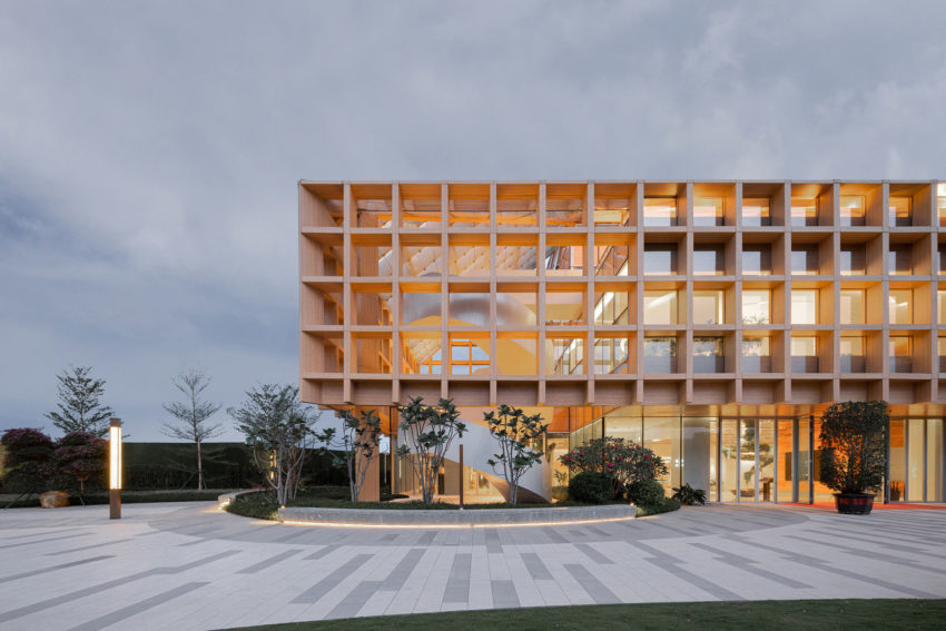 Sanya Farm Lab on Hainan Island by CLOU architects | Yellowtrace