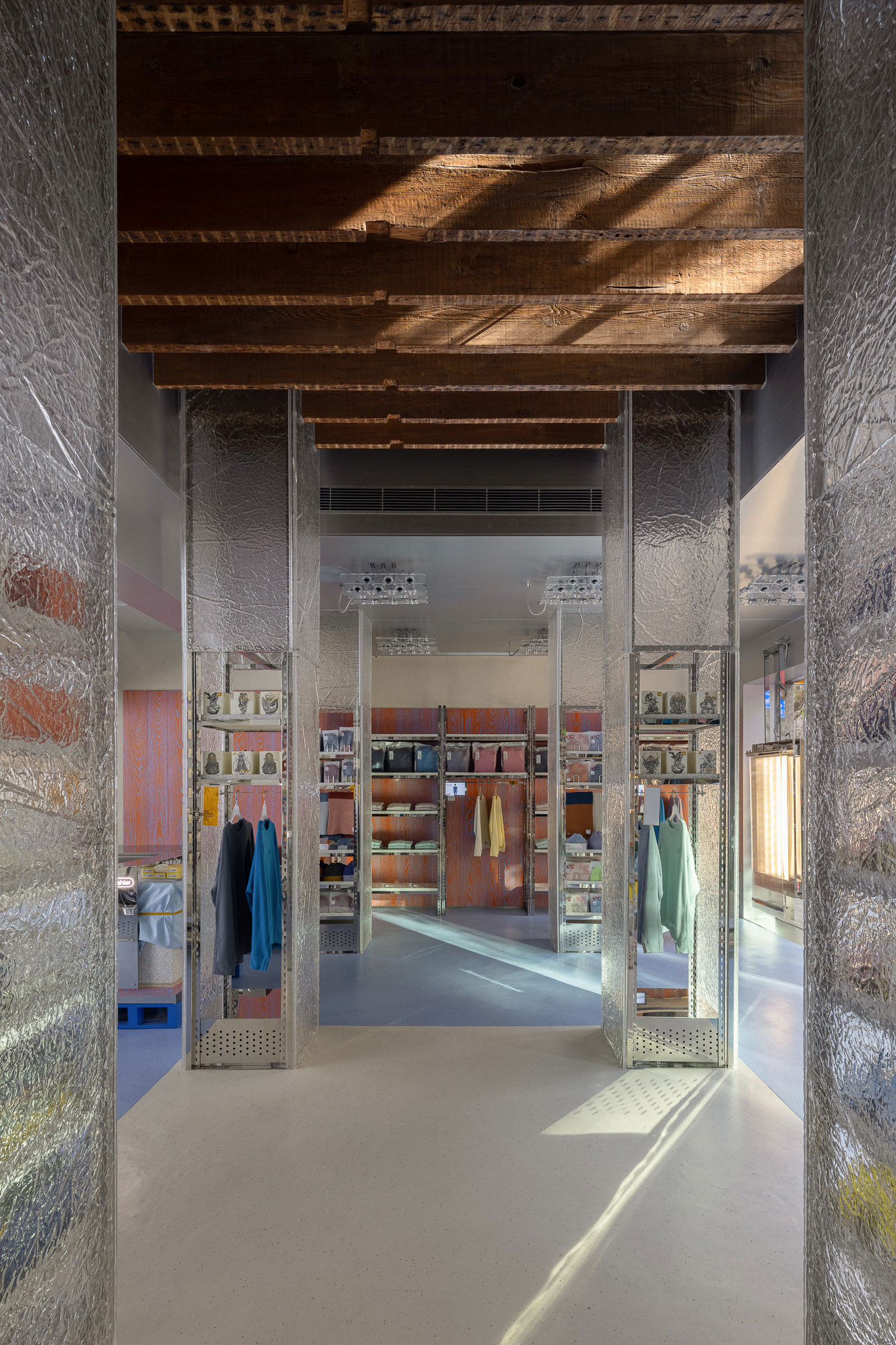 Bananain Concept Store in Shanghai by Some Thoughts | Yellowtrace