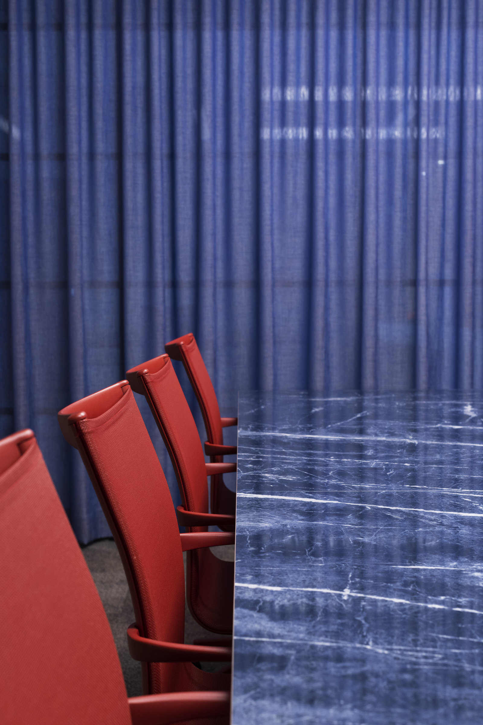 Tesseract Office in Helsinki by Studio Palinpera | Yellowtrace