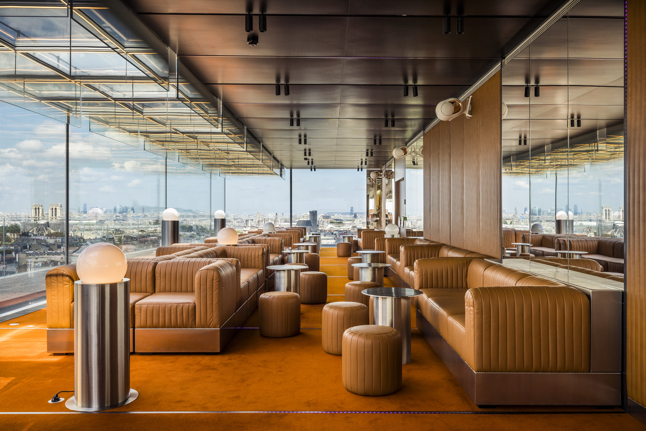 Bonnie Bar & Restaurant in Paris by Jordane Arrivetz | Yellowtrace