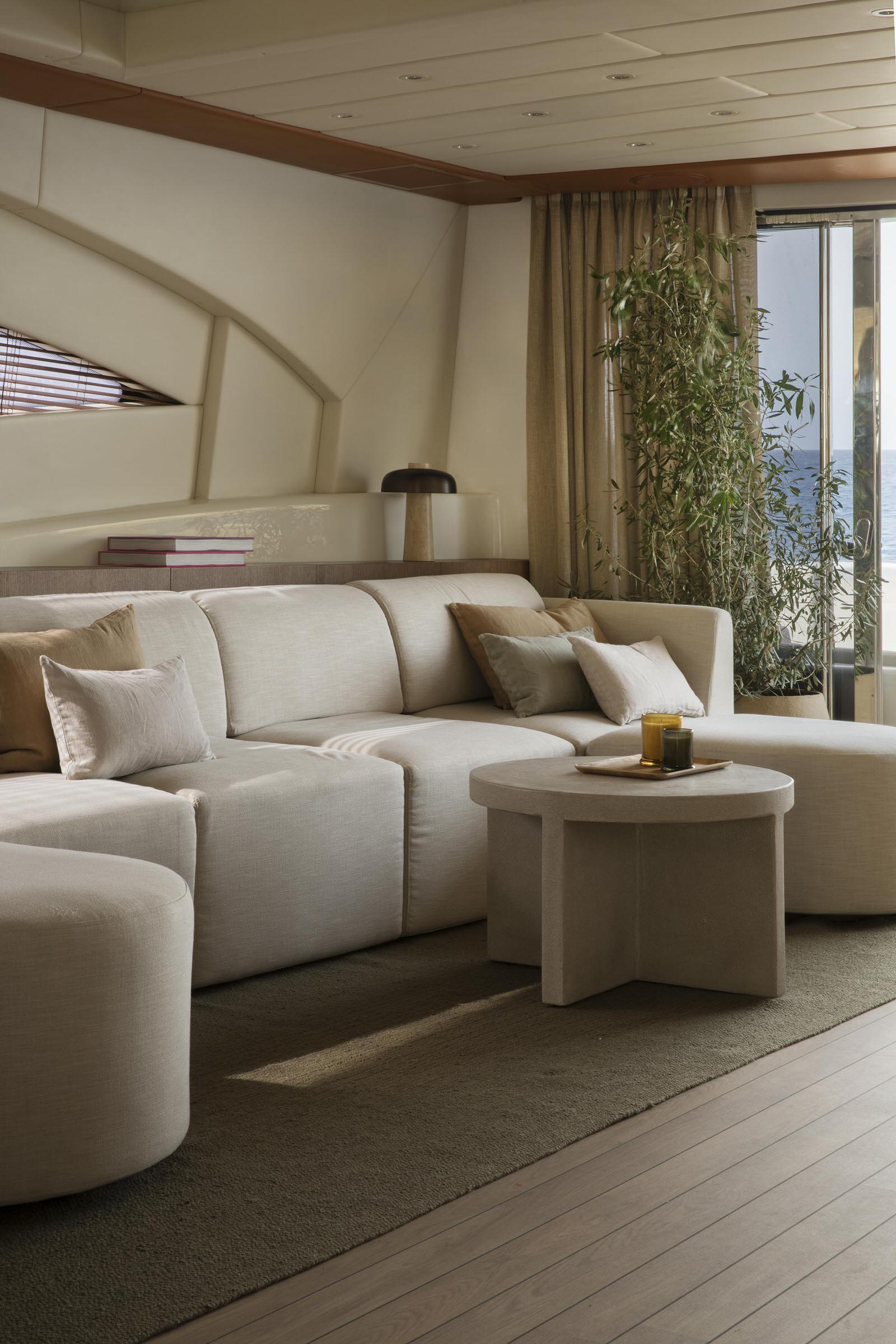 Mangusta 108 Yacht Interior by Febrero Studio | Yellowtrace