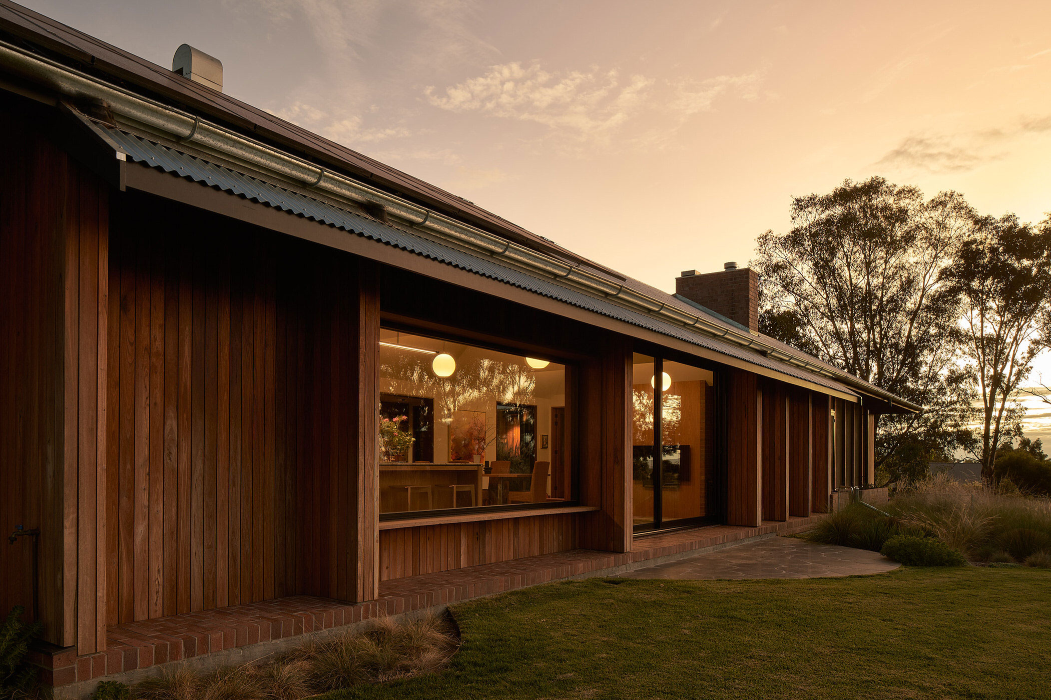 Tamworth House by MRTN Architects | Yellowtrace