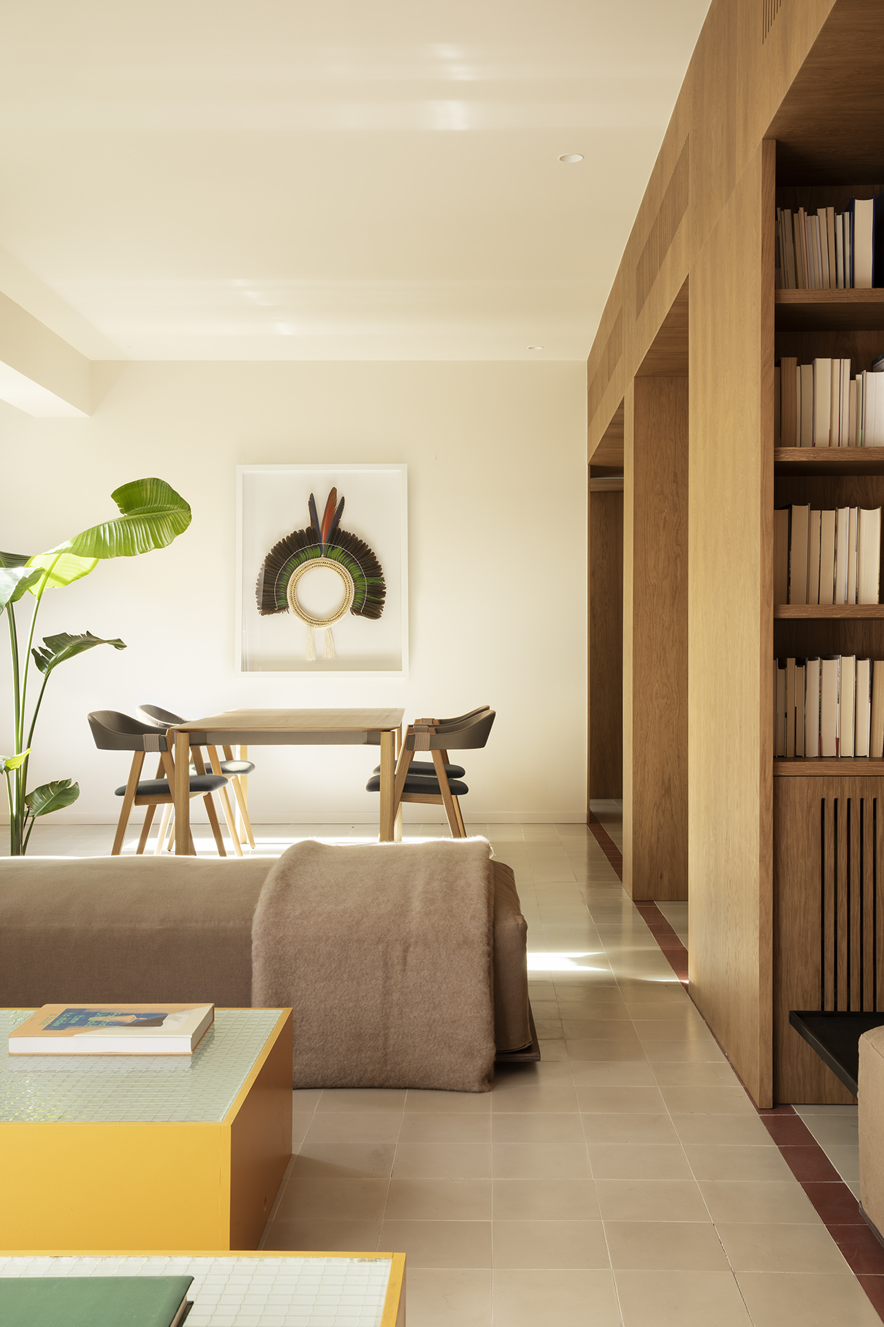 An Apartment in Madrid by Febrero Studio | Yellowtrace