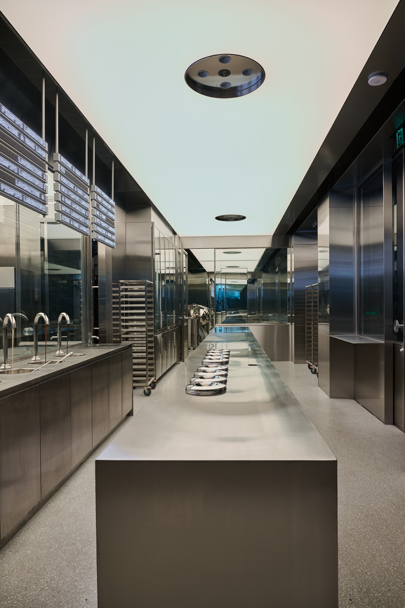 Pidapipo Laboratorio Fitzroy by Dion Hall | Yellowtrace