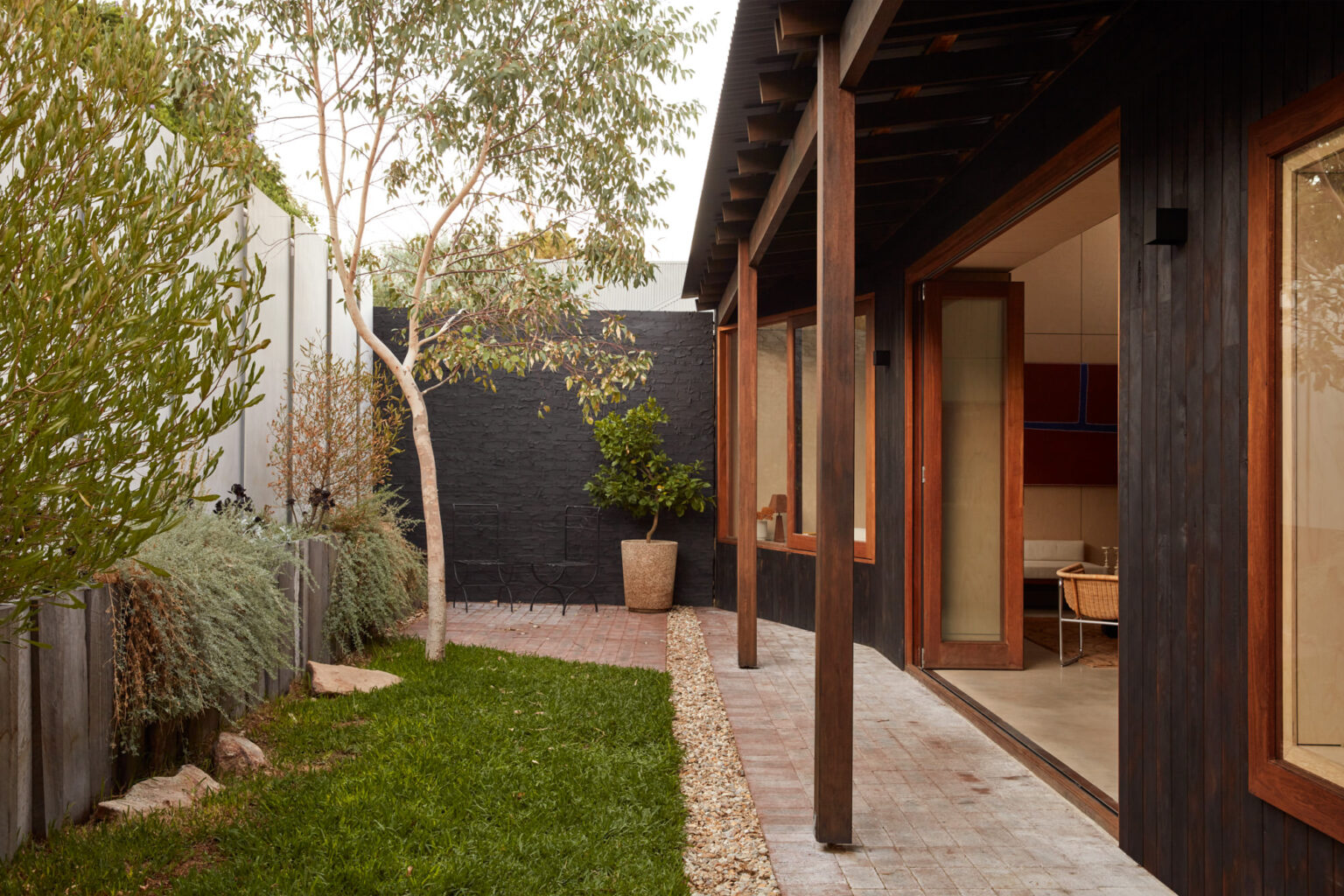 Shadow House by Grotto Studio | Yellowtrace