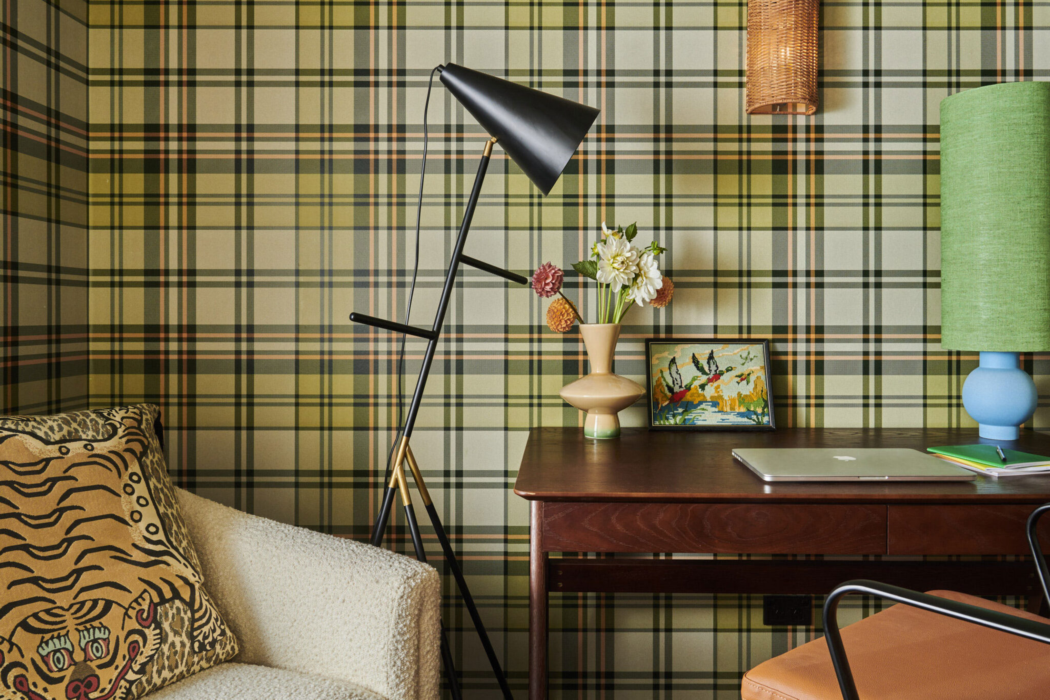 Foam House in Torquay by Amelda Wilde | Yellowtrace