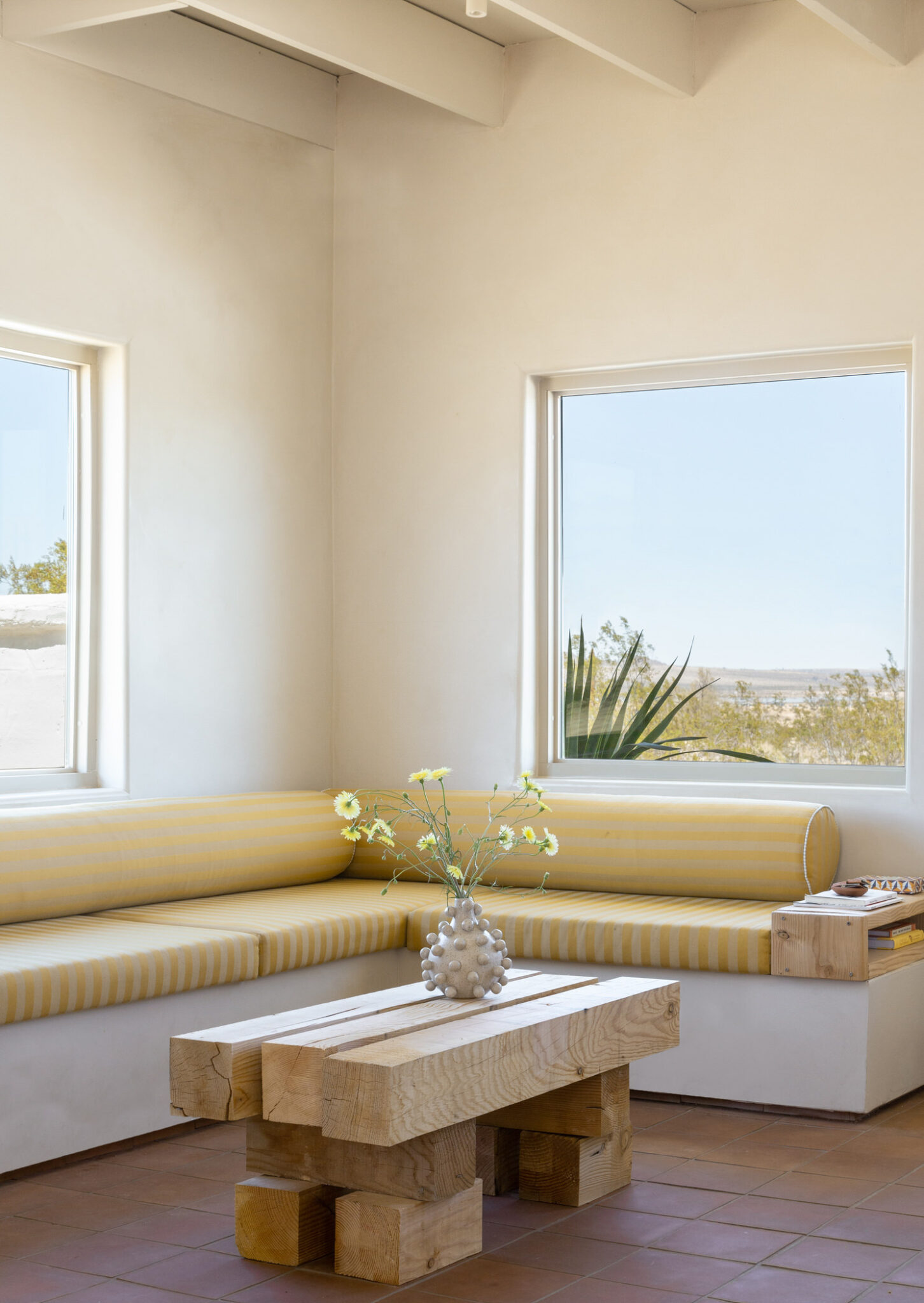 Wabi-Sabi wine bar by Studio Plow | Yellowtrace