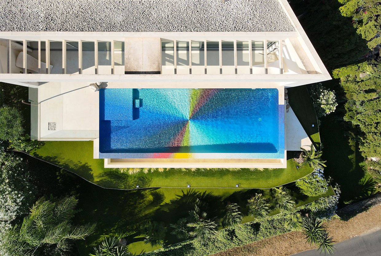 Felipe Pantone's Chromadynamica swimming pool art |Yellowtrace