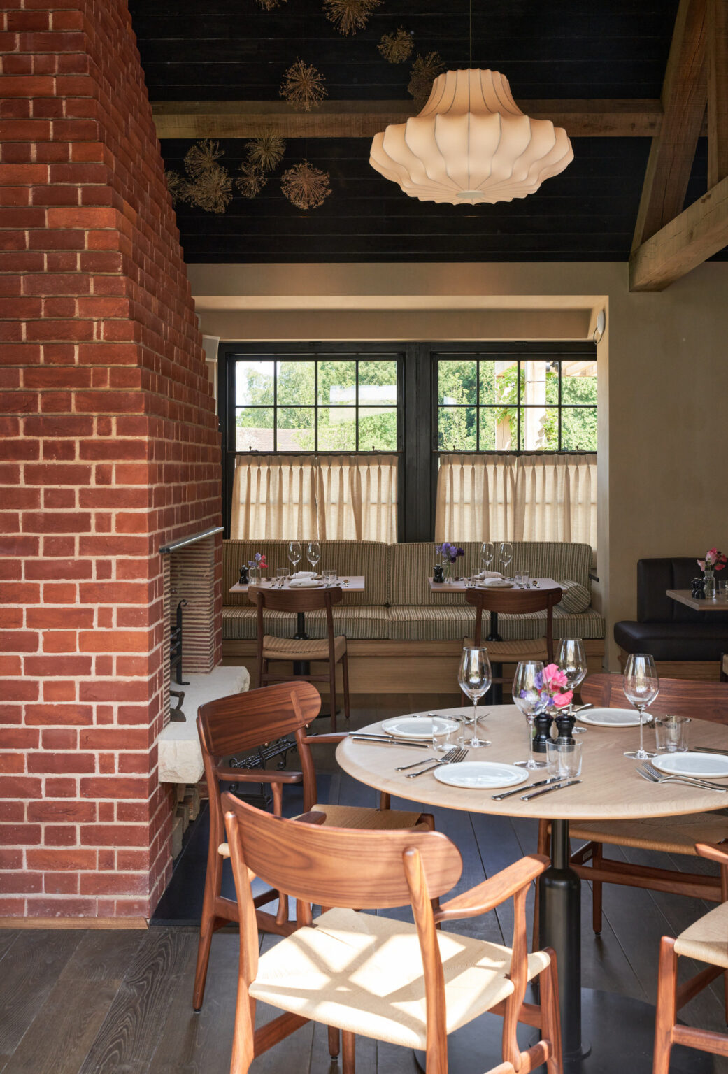 An Elegant Farm to Table Restaurant by TR Studio | Yellowtrace