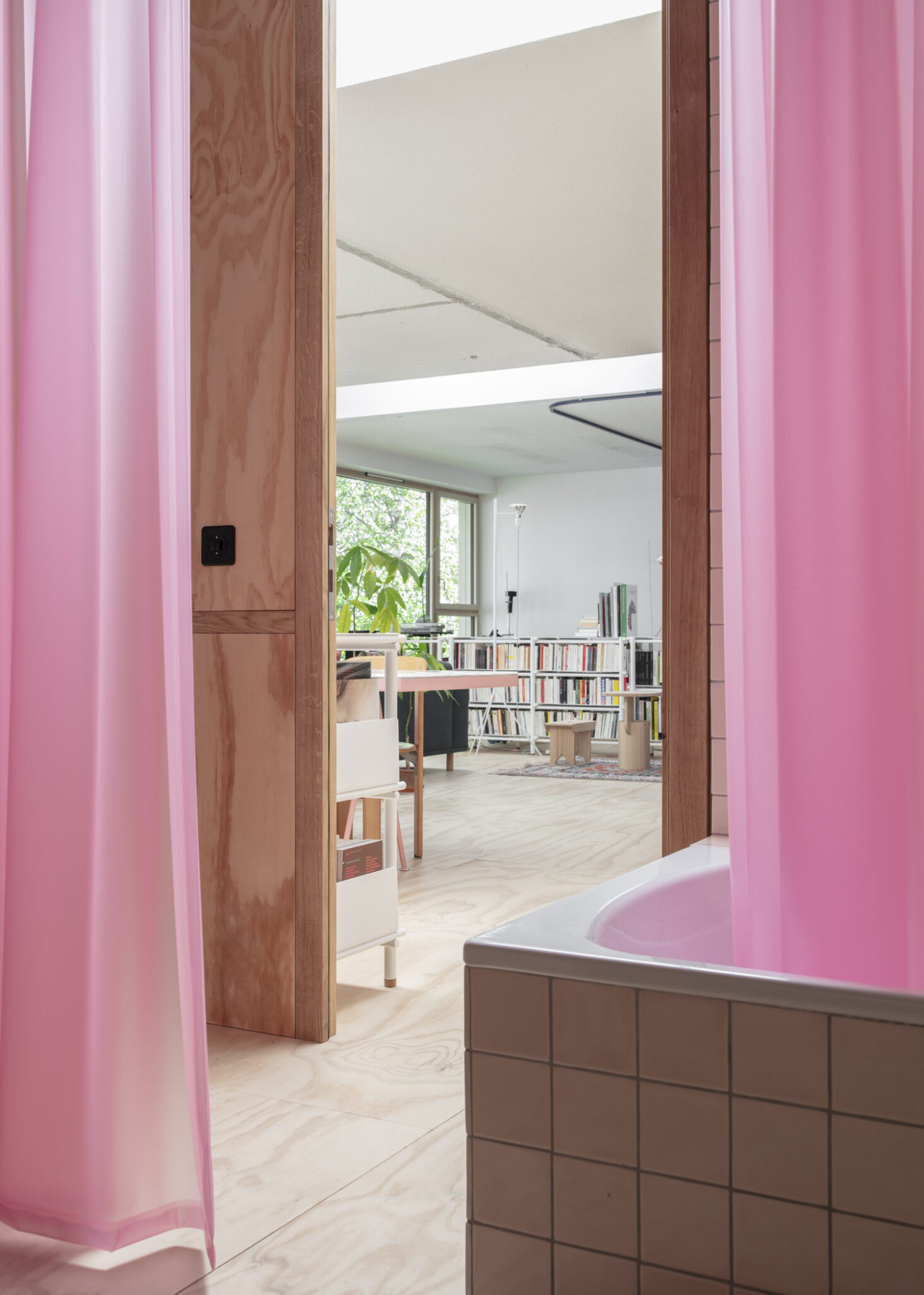 Maison Molaire in Geneva by Bureau | Yellowtrace