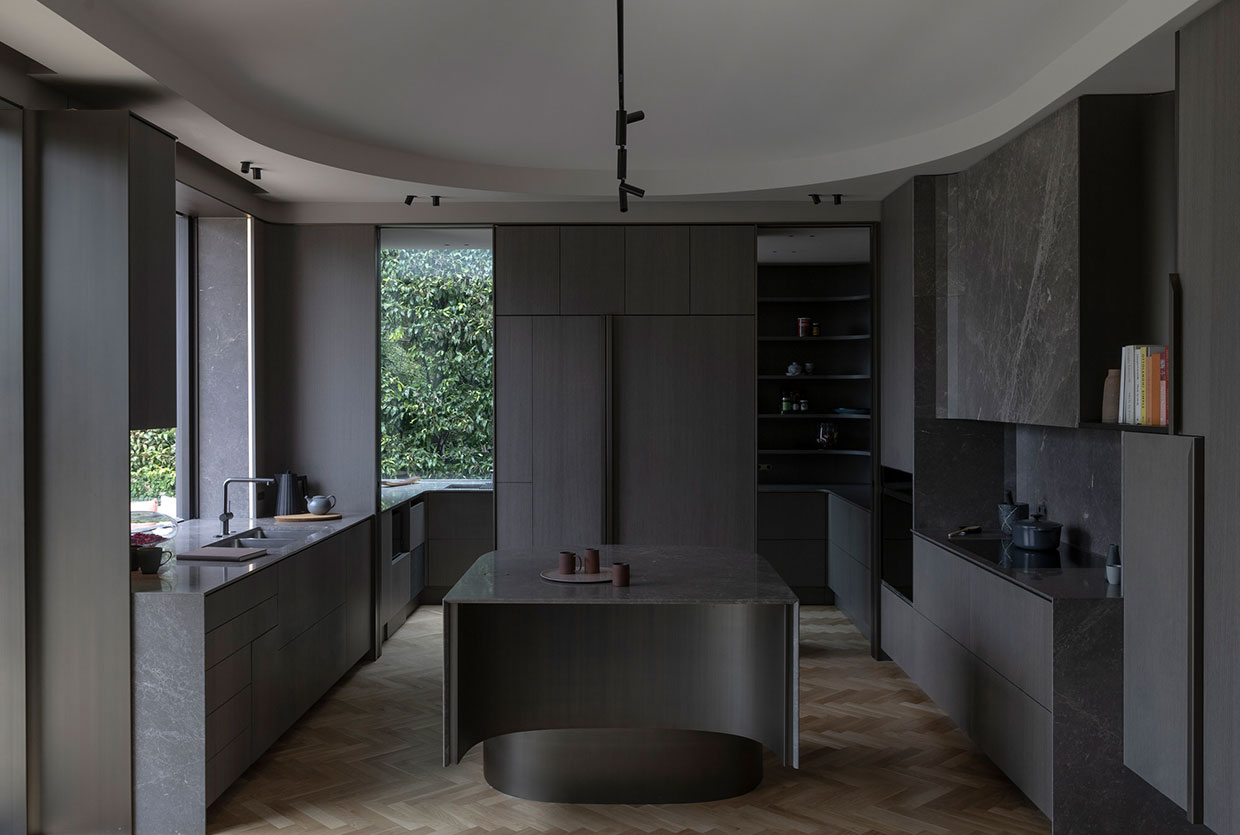 Hawthorn East Residence by Adrian Amore Architects | Yellowtrace