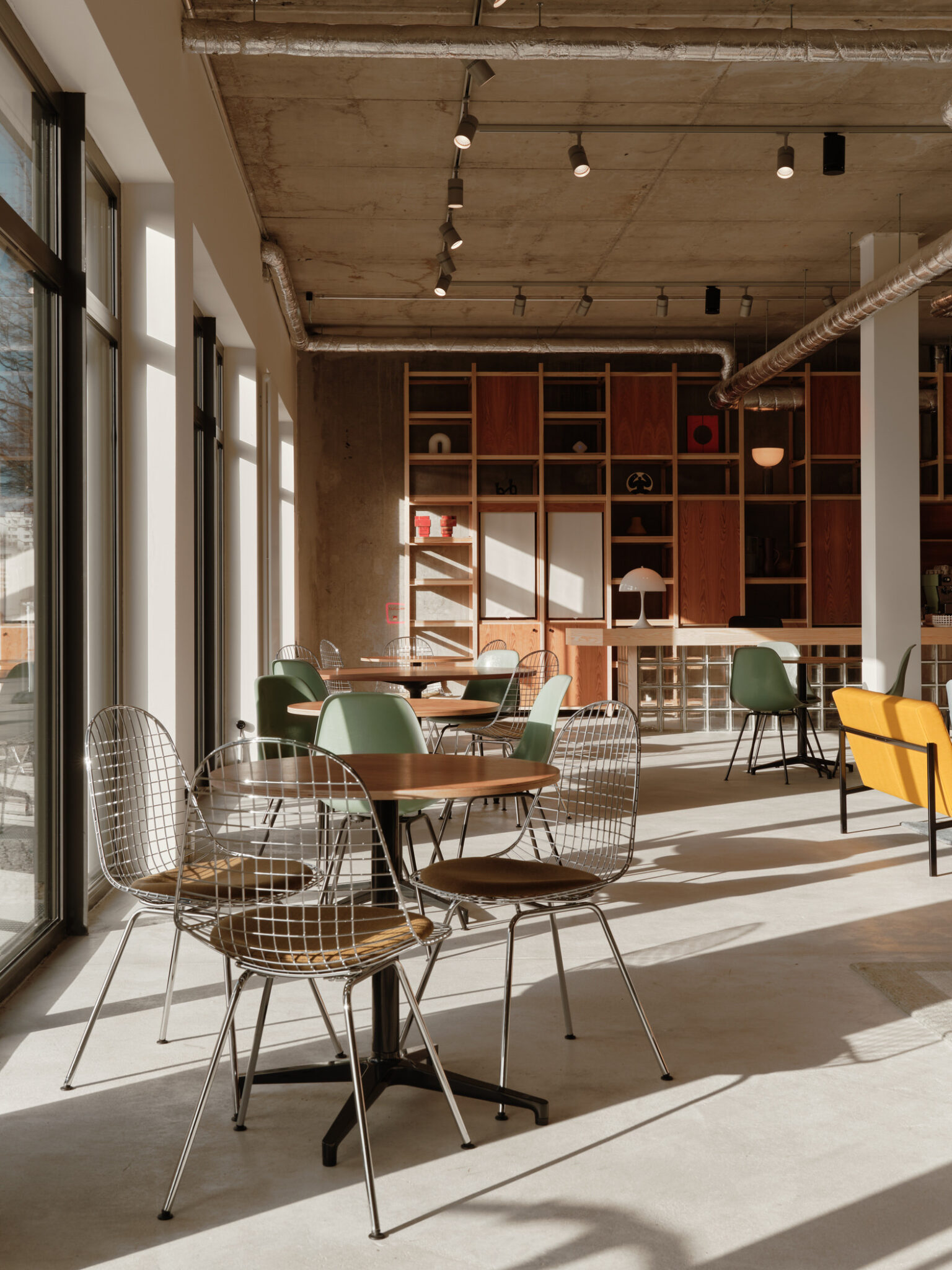 Denizen House in Berlin by Modiste Studio | Yellowtrace