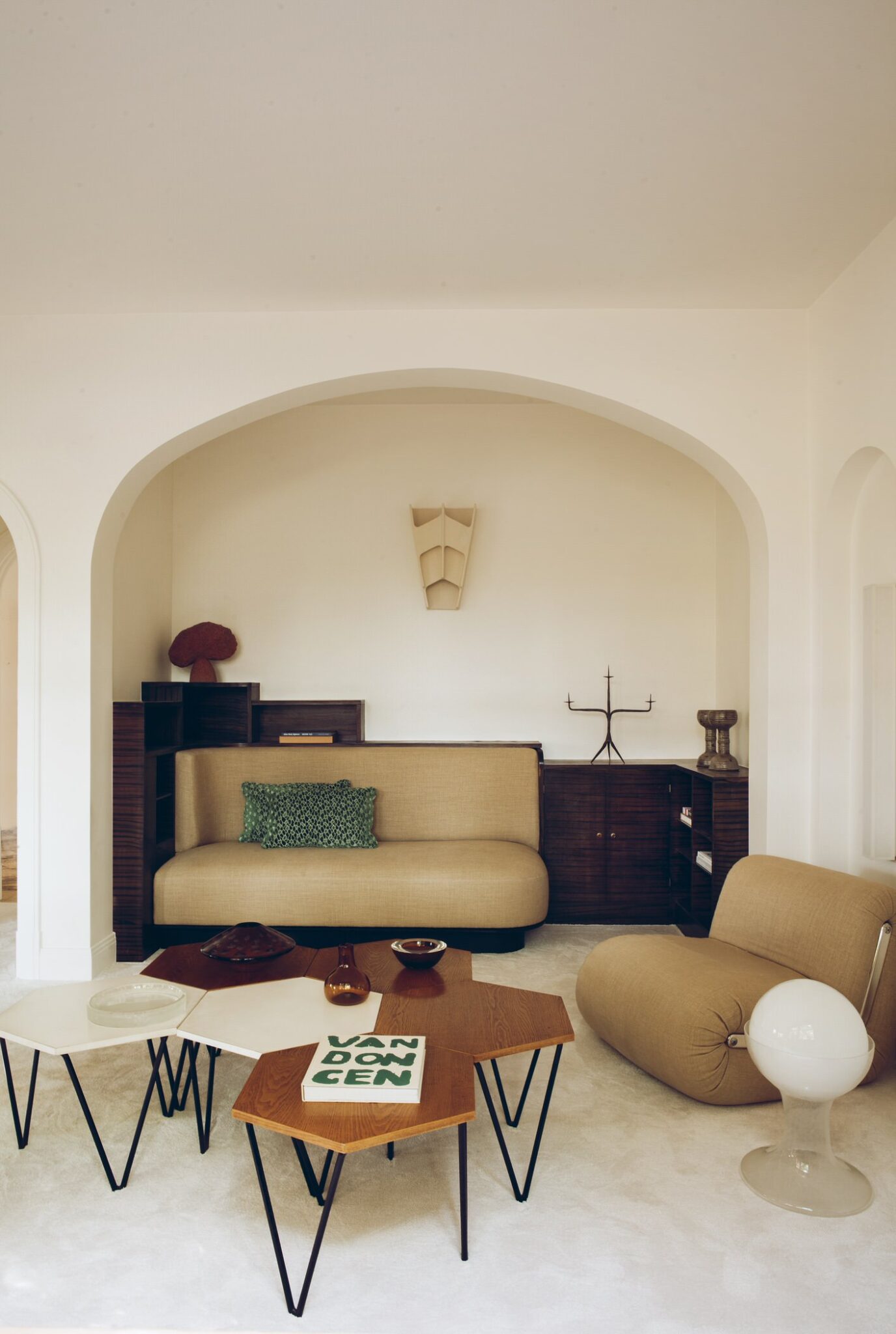A Villa in Lambersart Gets Its Groove Back by RMGB | Yellowtrace