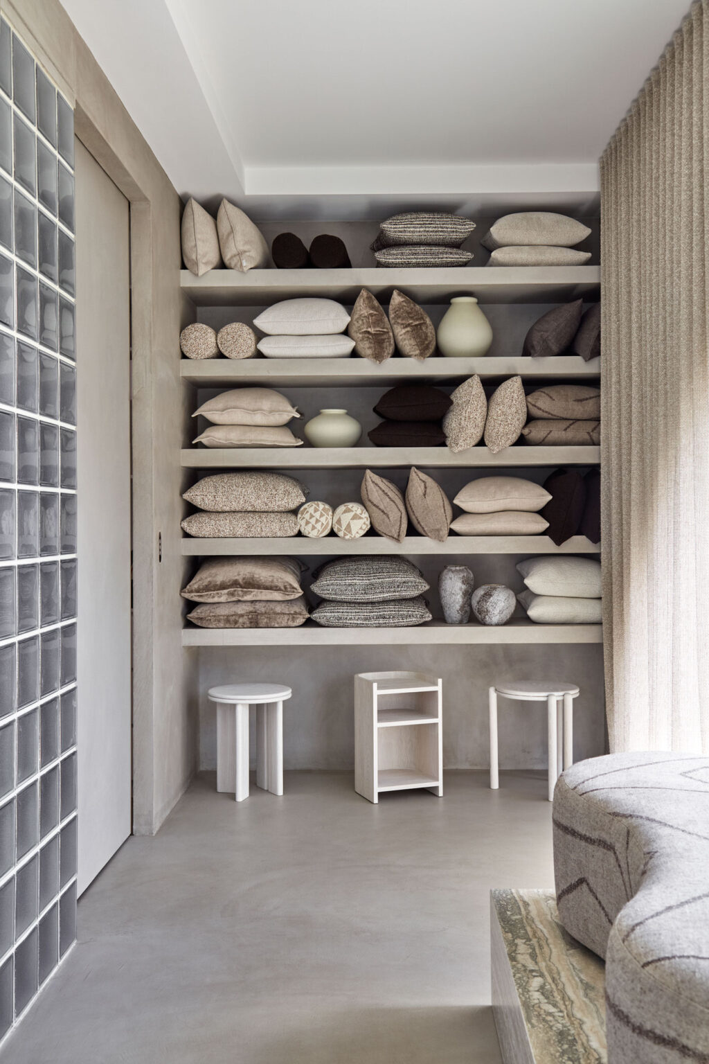 Zenn Design’s Tonal Melbourne Showroom | Yellowtrace