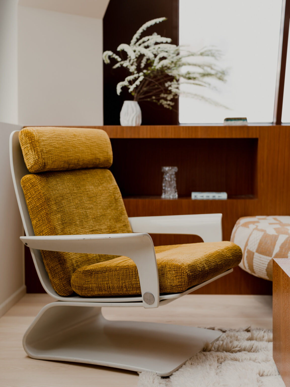 An Apartment in Poznan by Paradowski Studio | Yellowtrace