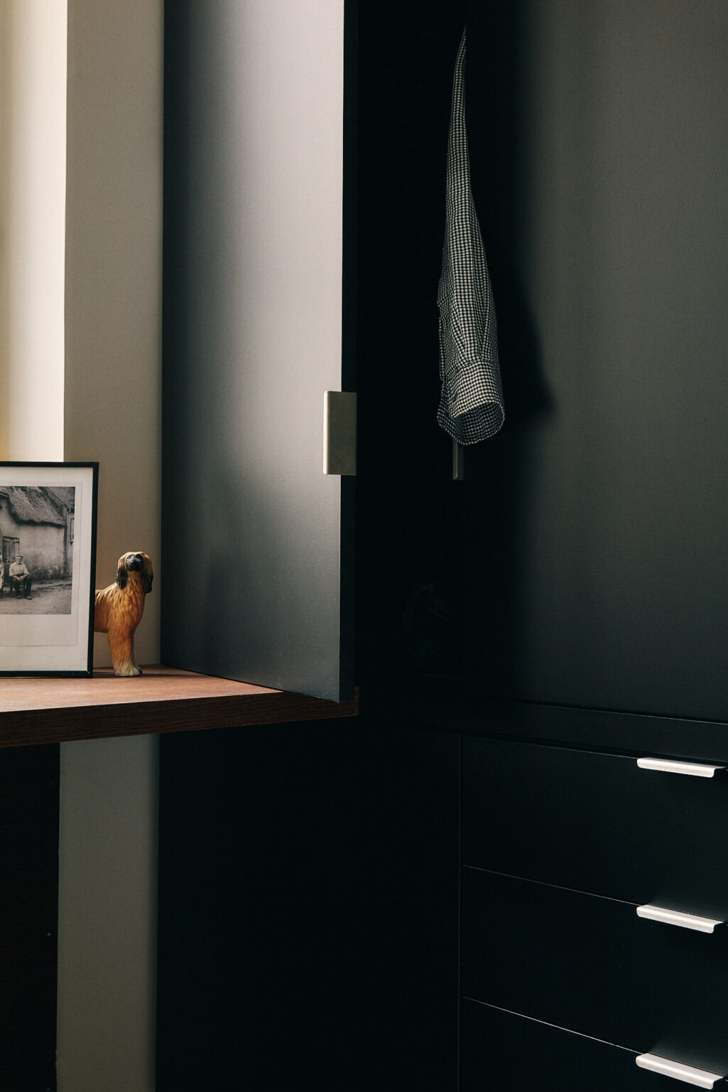 Enfants Rouges Paris Apartment by Studio Carré | Yellowtrace