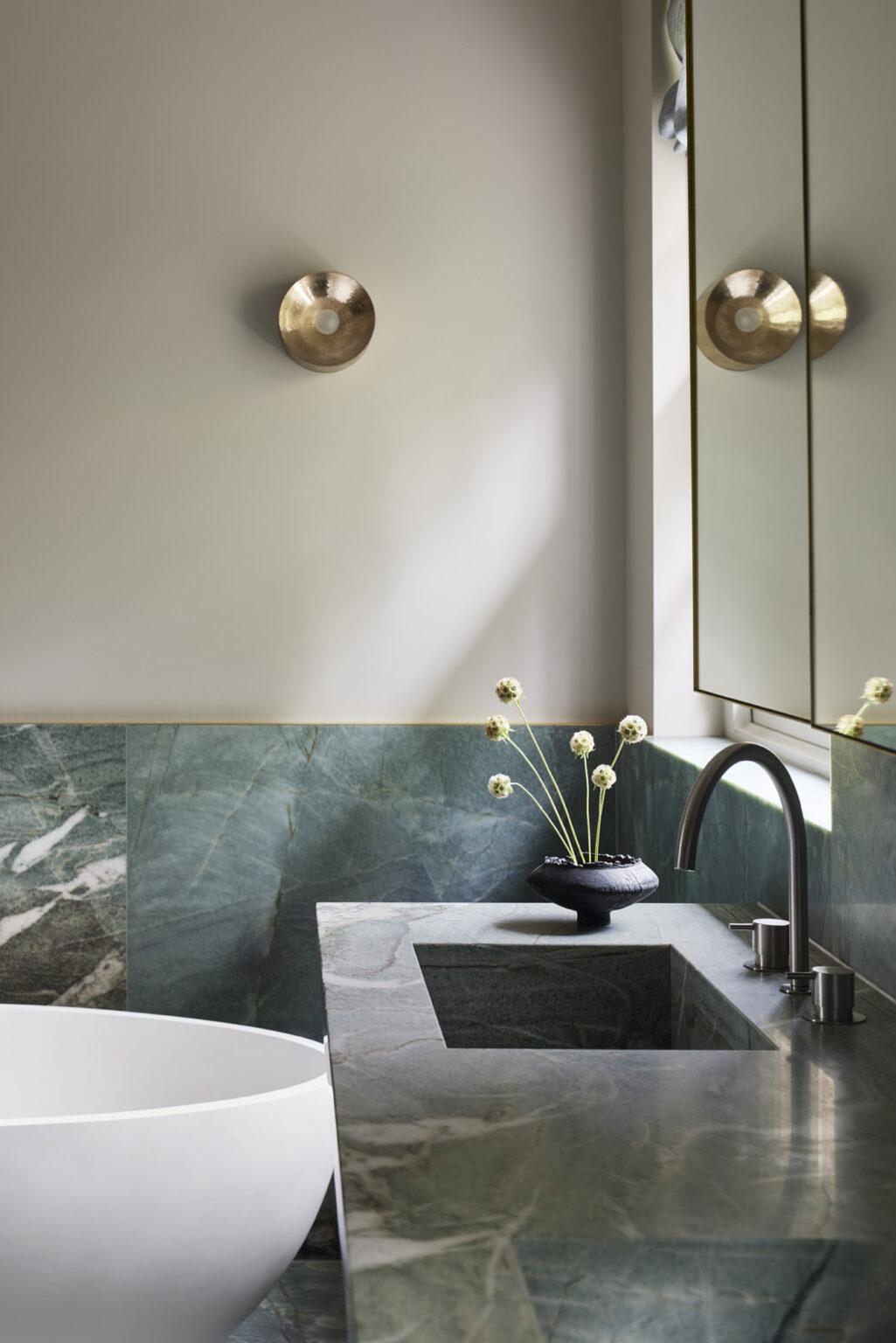 River House in South Yarra by Fiona Lynch Office | Yellowtrace