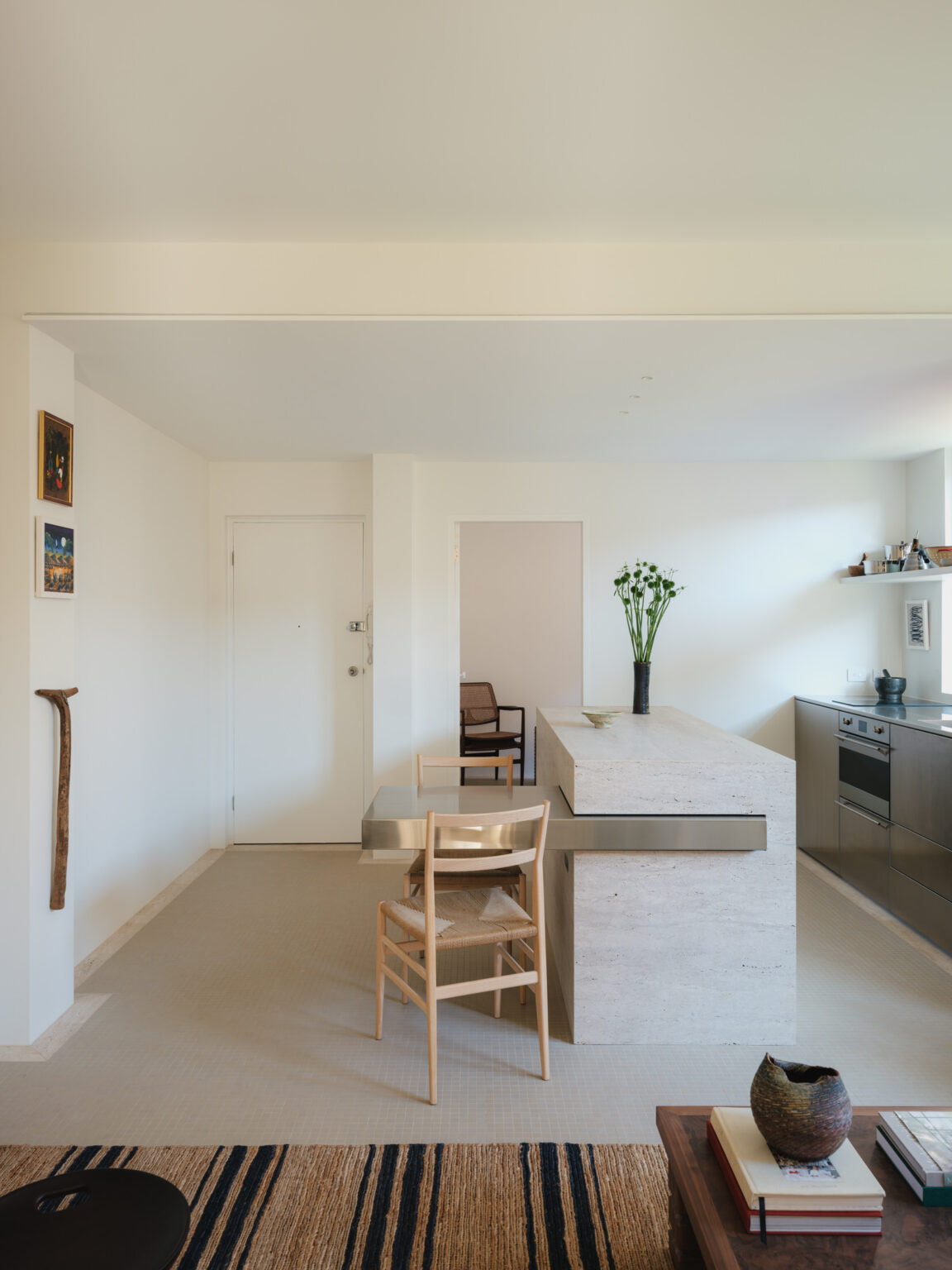 Small-Space Living in Bondi by Brad Swartz Architects | Yellowtrace