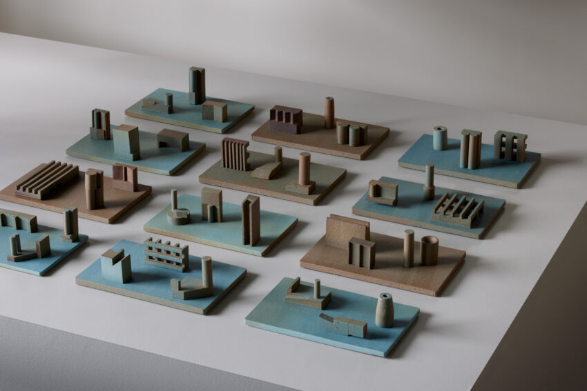 Bruce Rowe's 'Alter' Ceramics Exhibition | Yellowtrace
