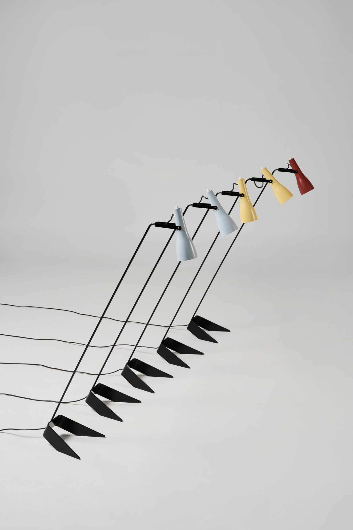 Clement Meadmore's Furniture Makes a Comeback | Yellowtrace