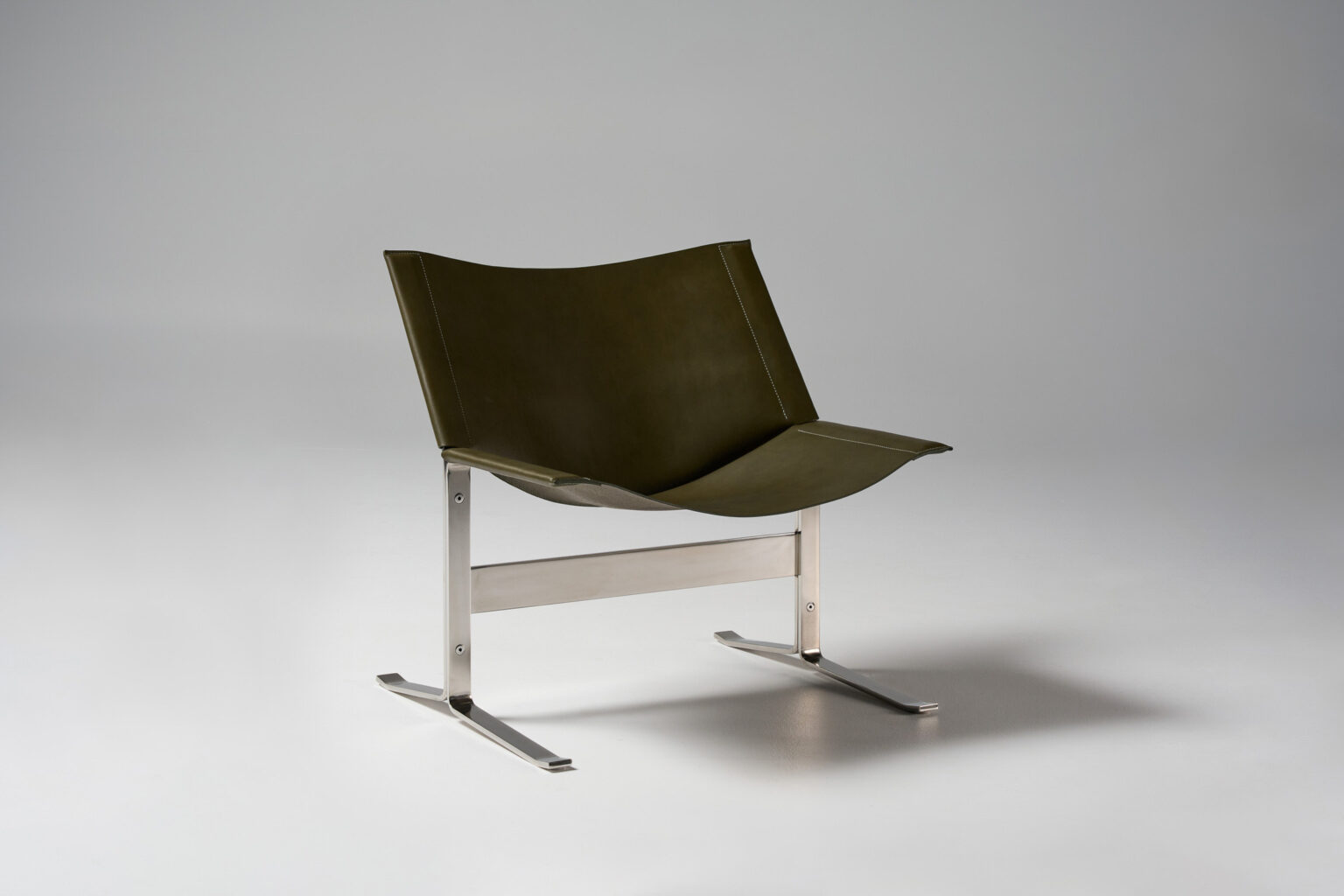 Clement Meadmore's Furniture Makes a Comeback | Yellowtrace