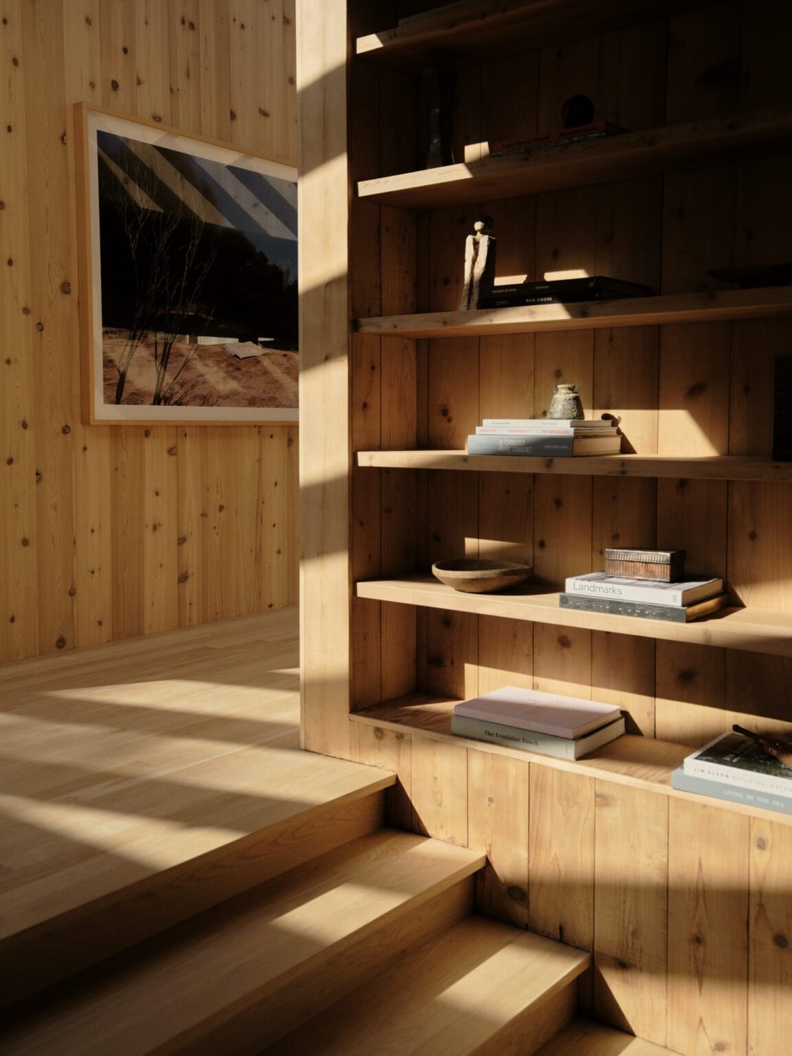 Alexander Design Reimagines a 1979 Malibu Home | Yellowtrace