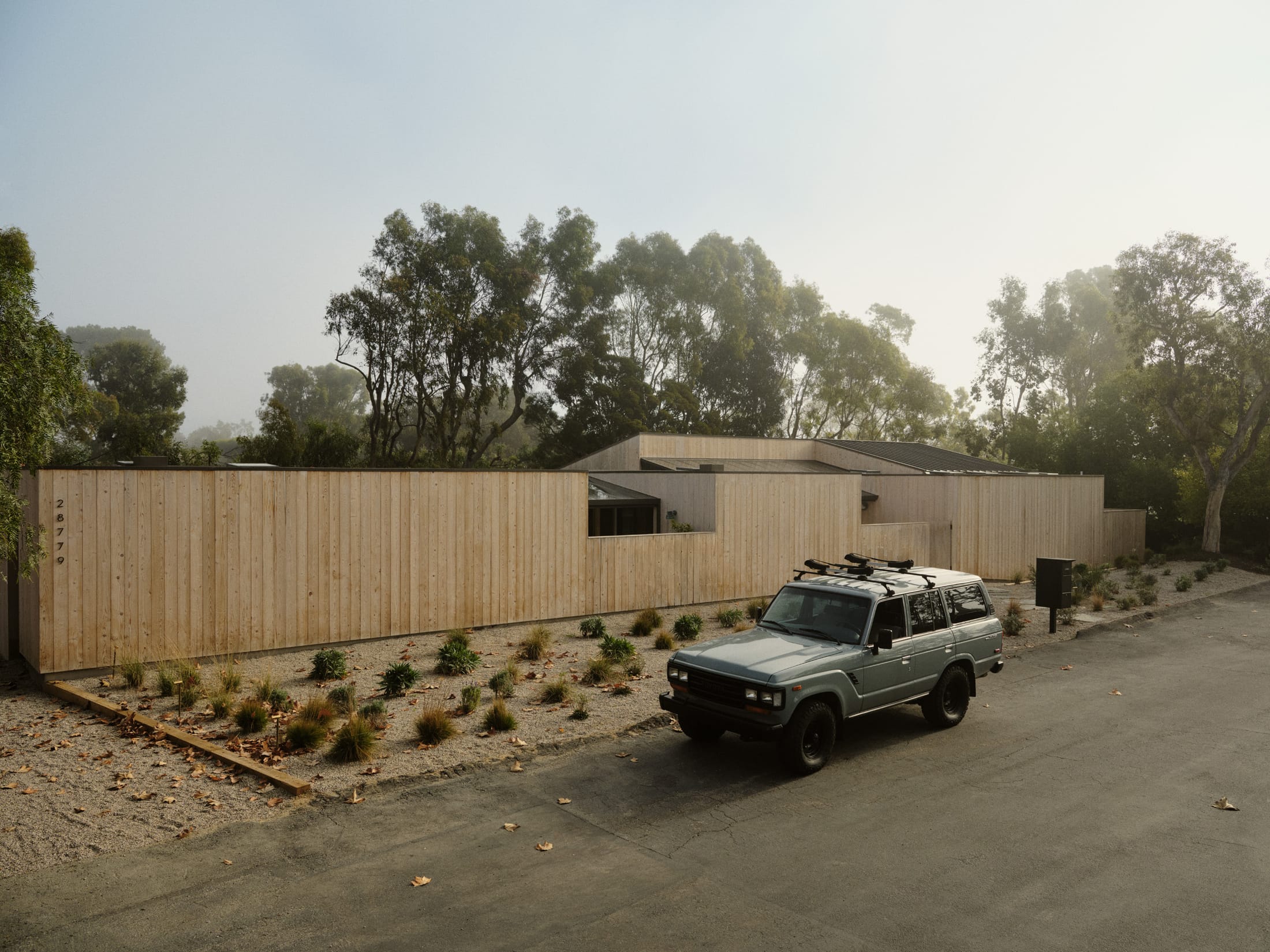 Alexander Design Reimagines a 1979 Malibu Home | Yellowtrace